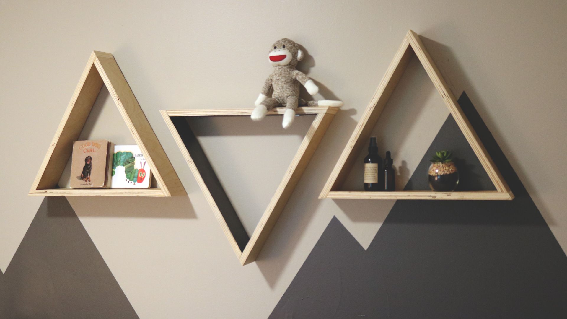 How to Make Triangle Shelves : 8 Steps (with Pictures) - Instructables