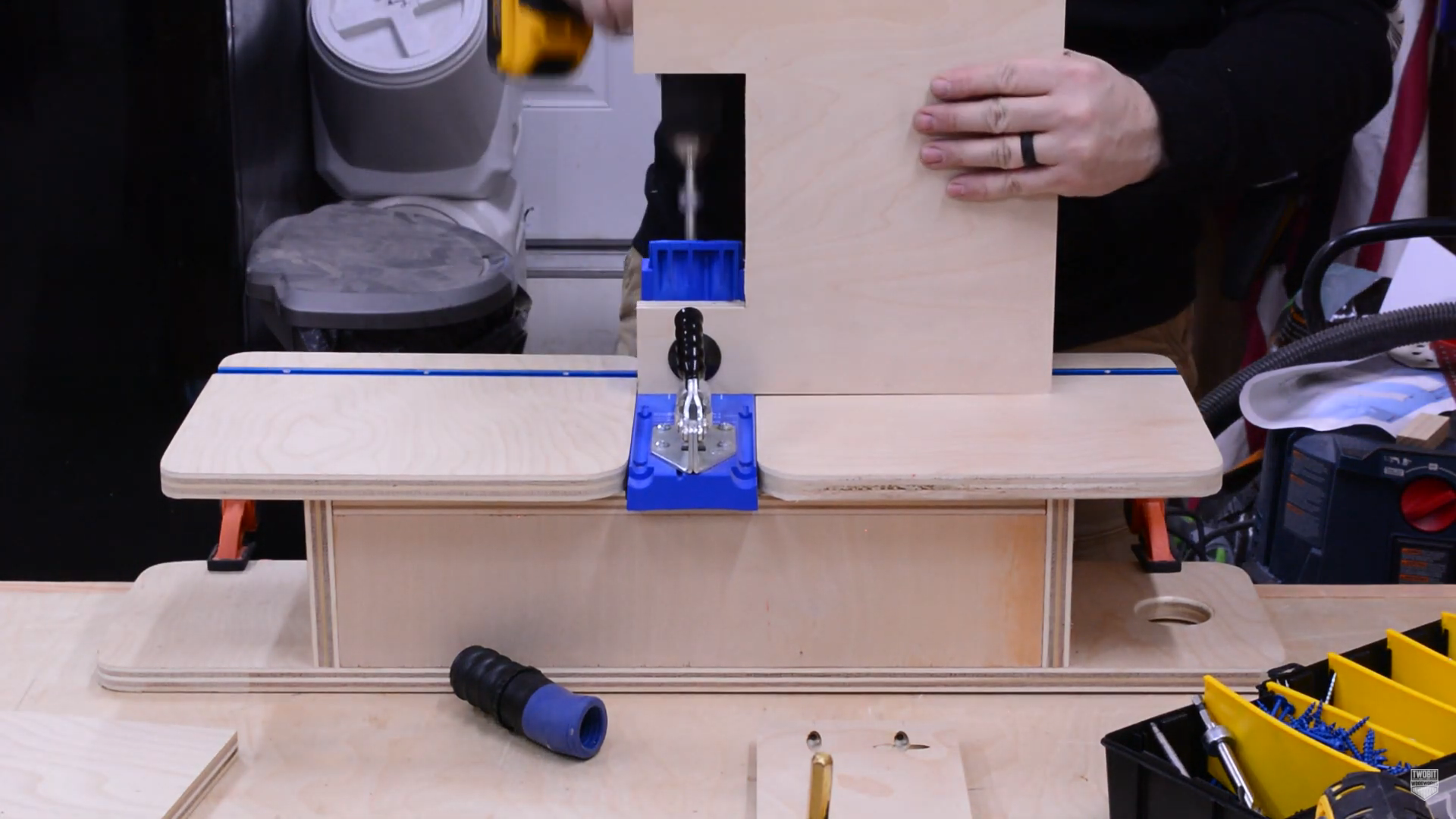 How to Build a Portable Router Table | DIY Woodworking Shop Project ...