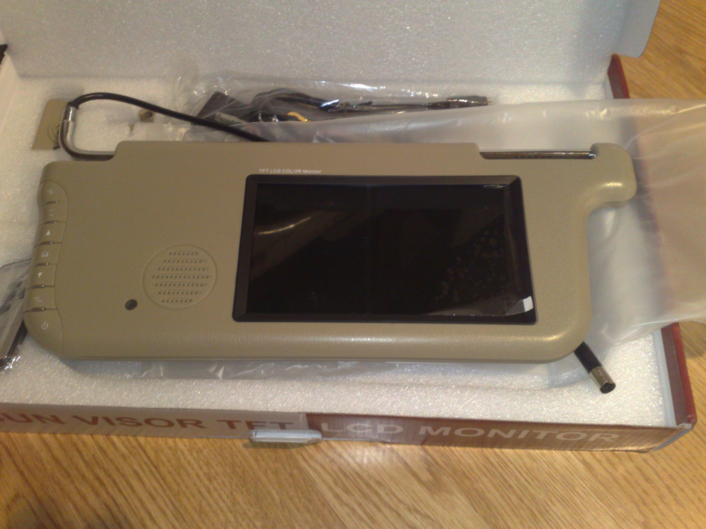 My Source of 7" LCD Display ( New & Cheap LCD SUN VISOR ) : 7 Steps ...