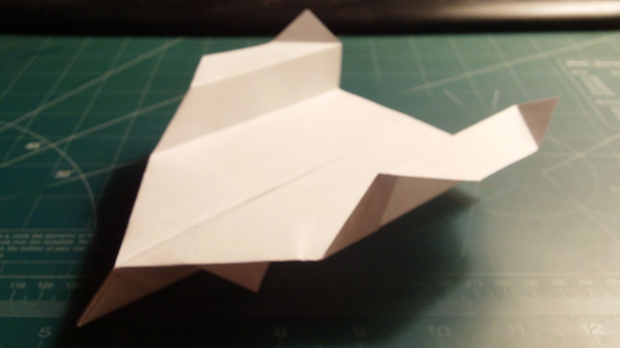 How to Make the StarSpectre Paper Airplane : 7 Steps - Instructables
