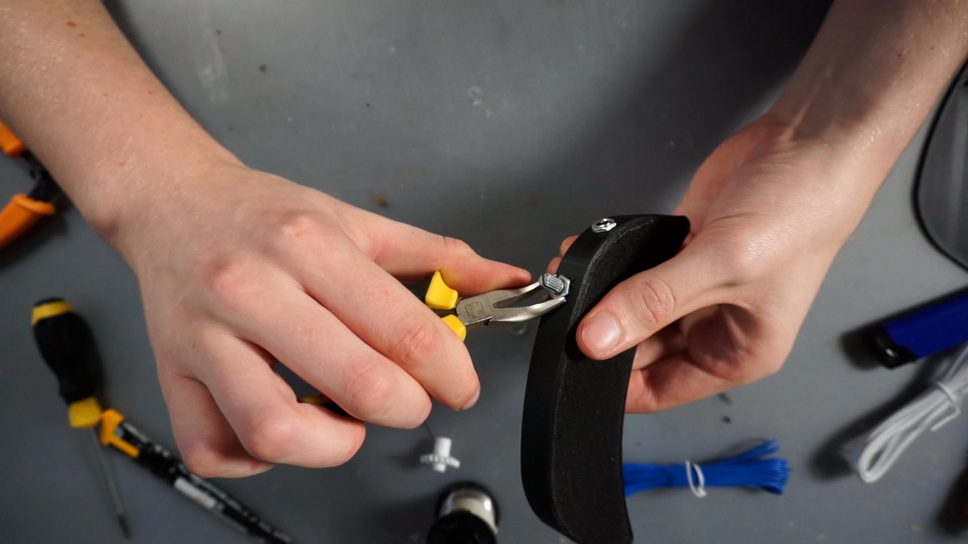 How to Make a Motorized Lazy Susan With a Secret : 9 Steps (with ...