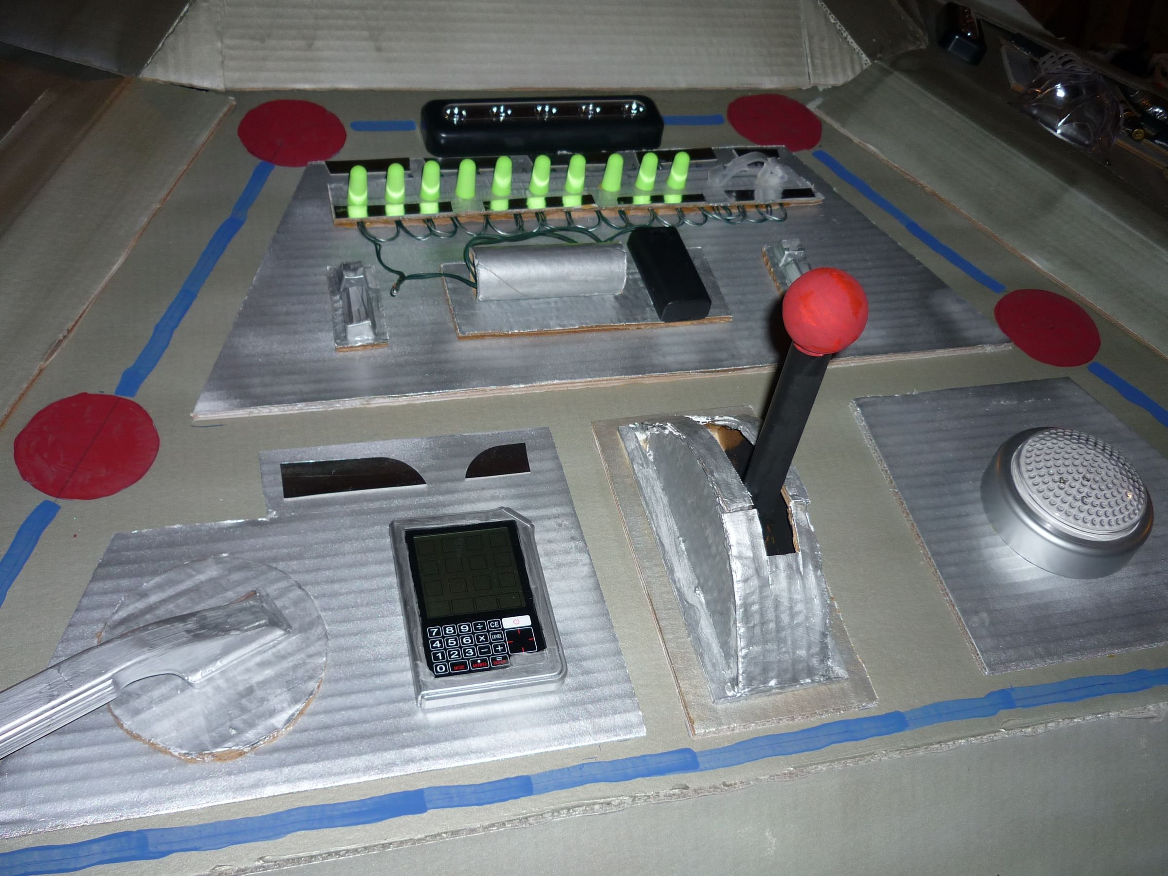 Doctor Who Tardis Cardboard Console : 8 Steps (with Pictures ...