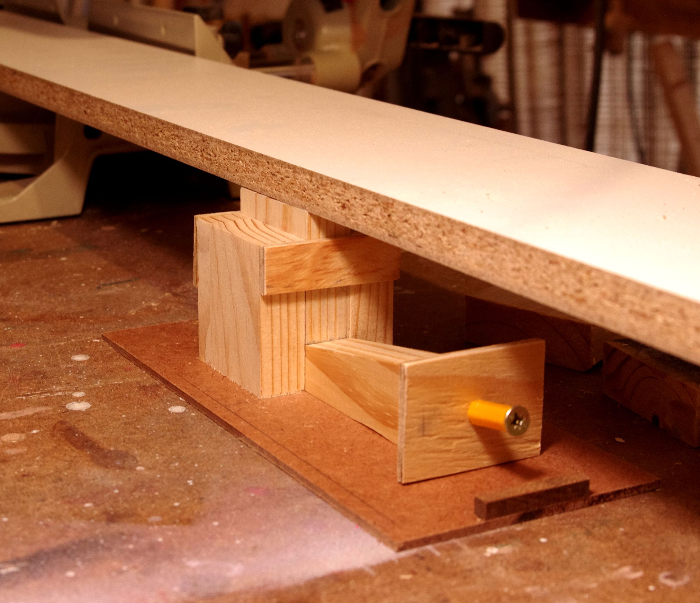 Adjustable Support for Mitre/chop Saw Work - Instructables