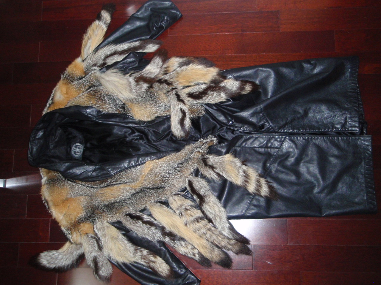 How to Rock Out in a REAL P.I.M.P. Costume for Halloween. : 5 Steps ...