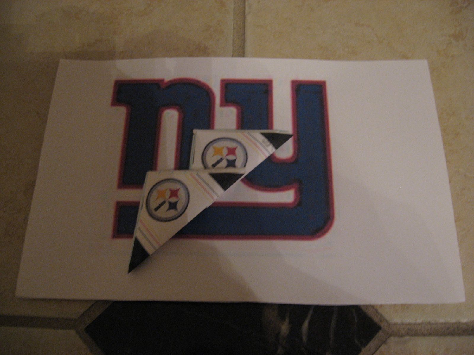 The Absolute Best Way to Play Paper Football : 10 Steps - Instructables