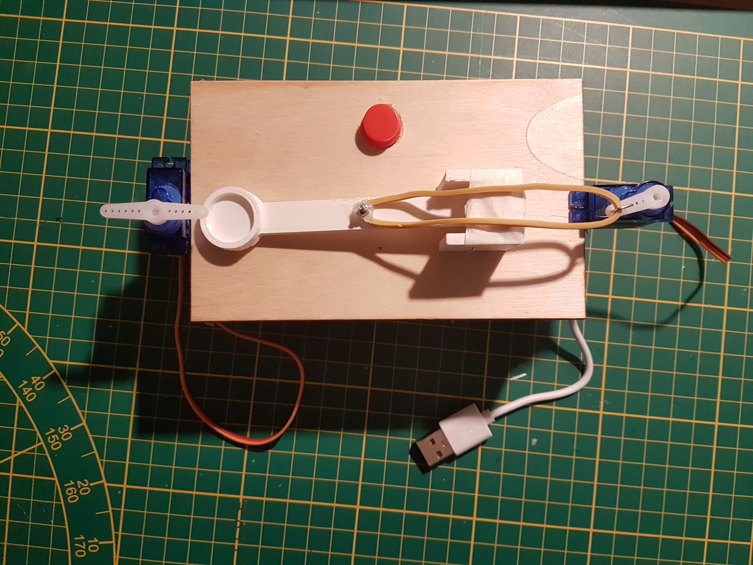 Automatic Rubber Band Catapult : 8 Steps (with Pictures) - Instructables