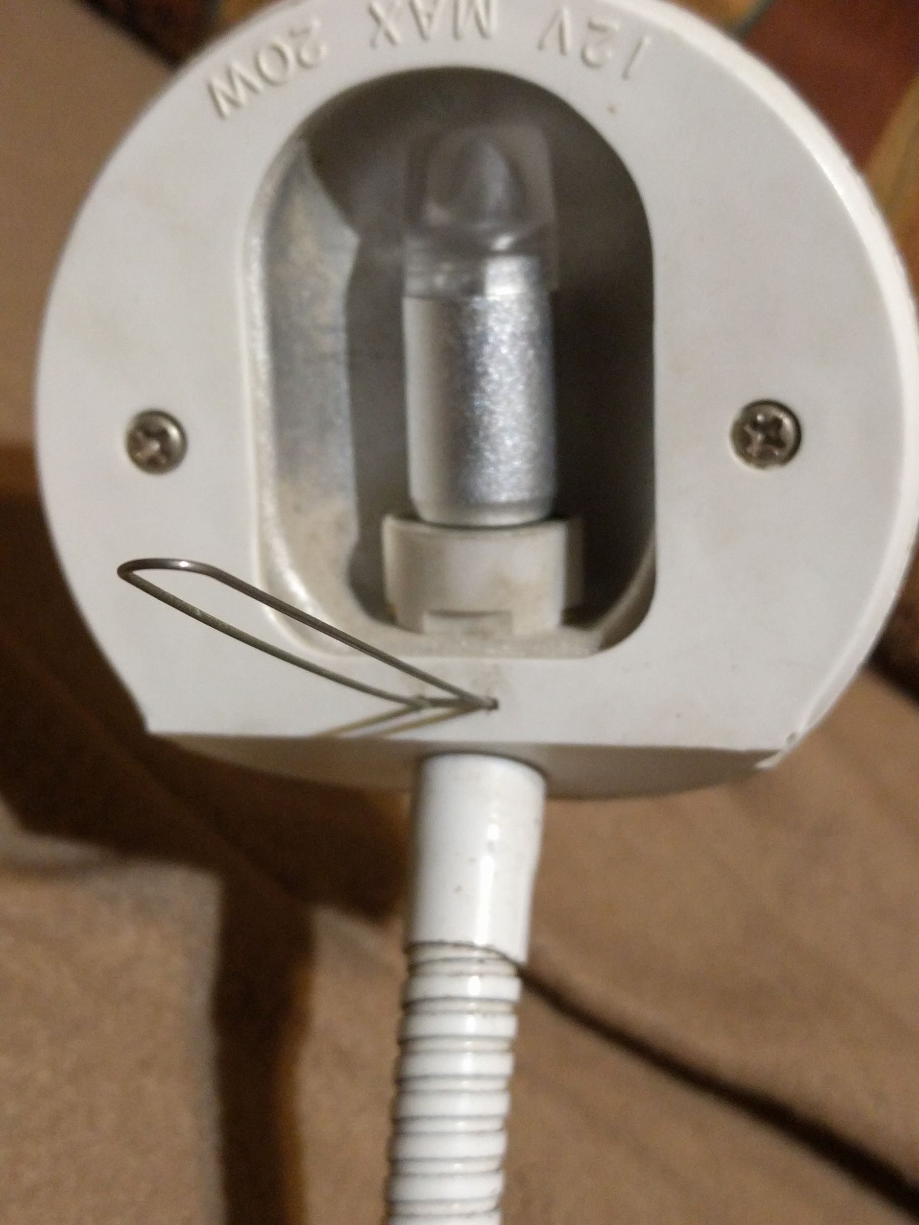 Convert Desk Lamp to Led Bulb. : 3 Steps (with Pictures) - Instructables