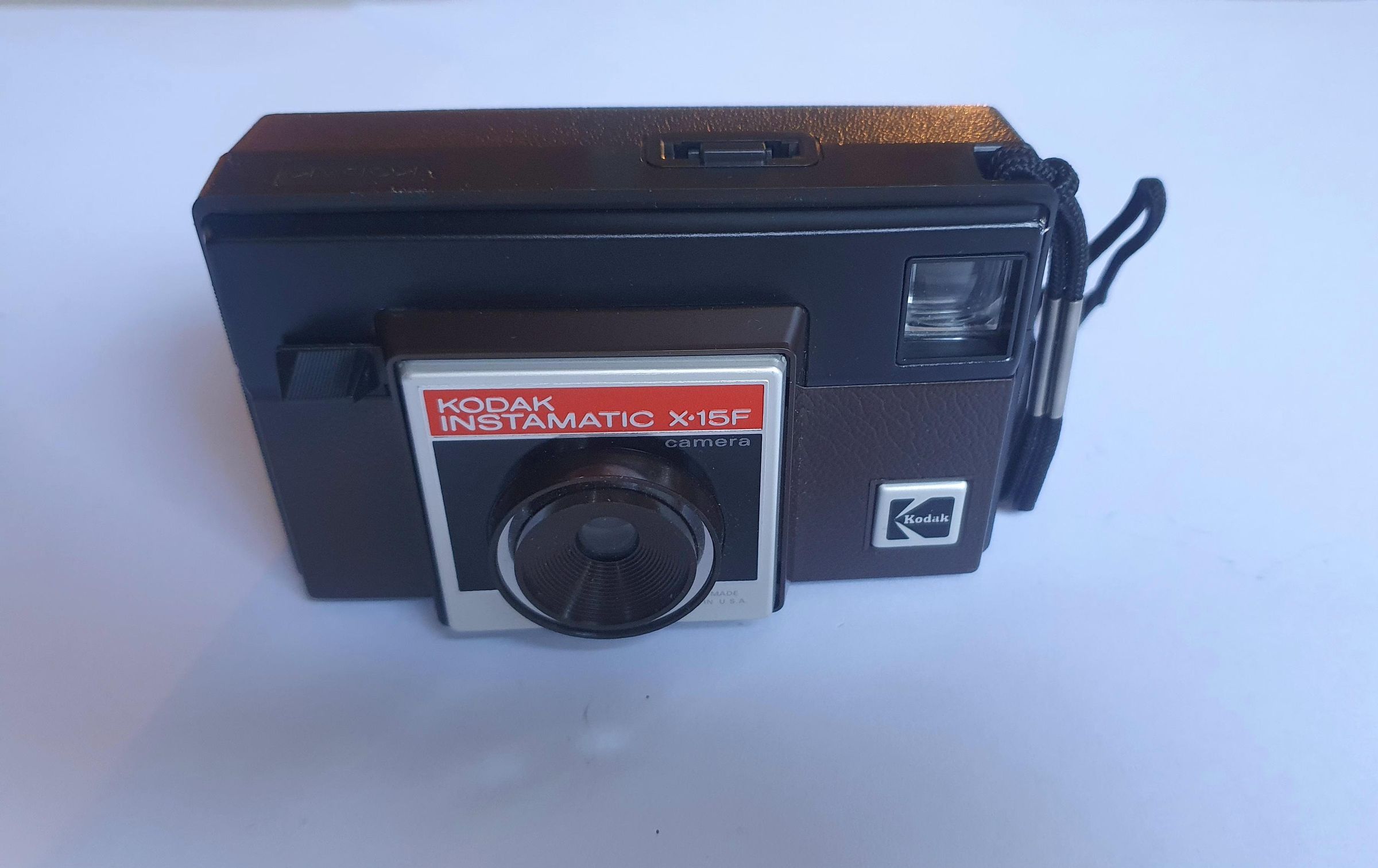Fixing a 126 Film Cartridge to Take 35mm Film for an Instamatic X15F ...