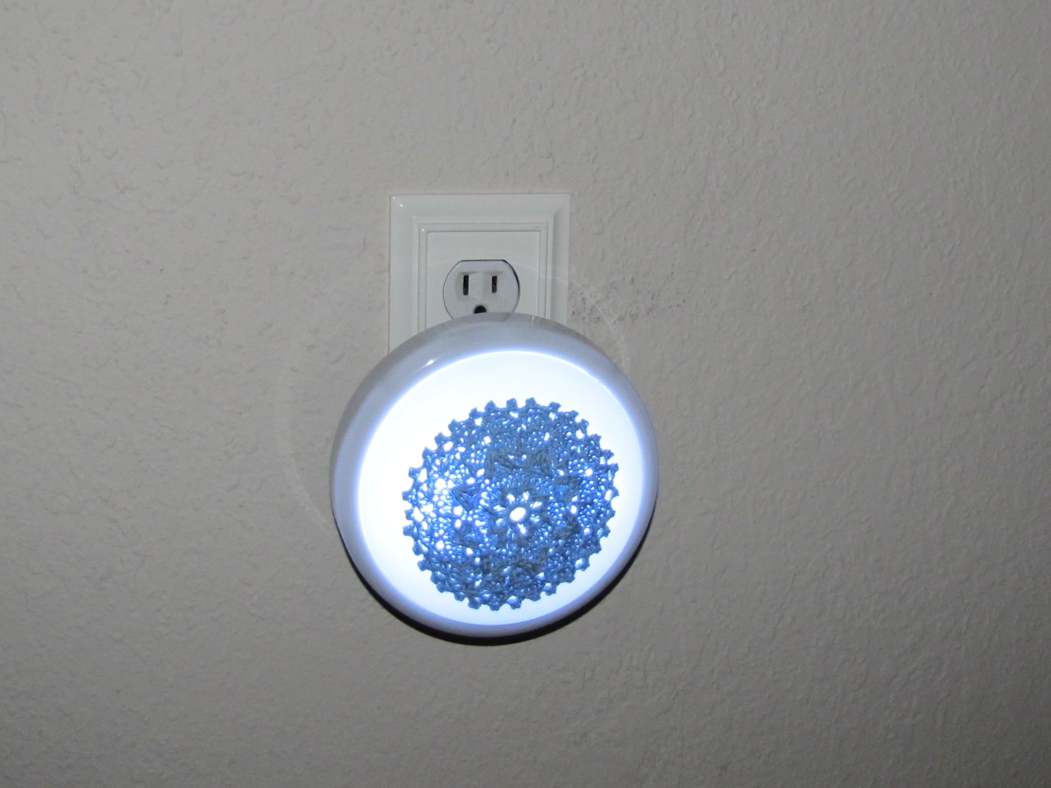 USB Charger Powered Night Light - Instructables