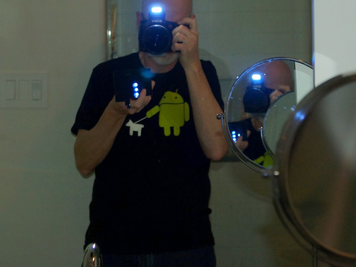Get Amazing Flash Photos With a Simple Polarized Flash Modification ...