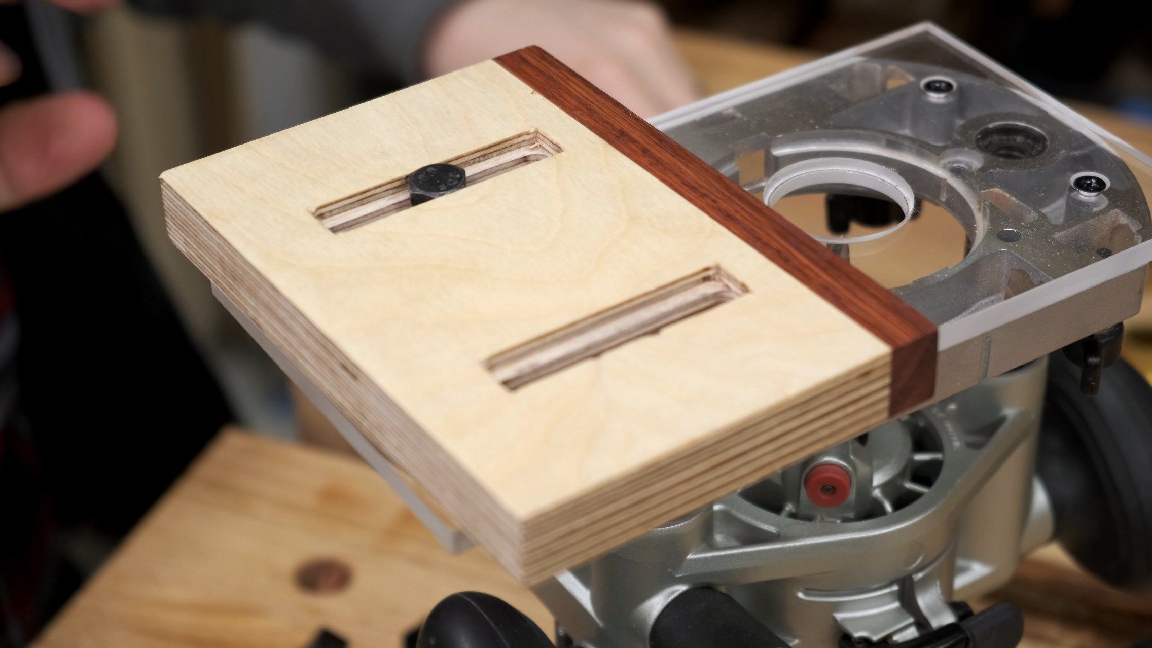 Router Sub-base (and Edge Guide) : 11 Steps (with Pictures) - Instructables