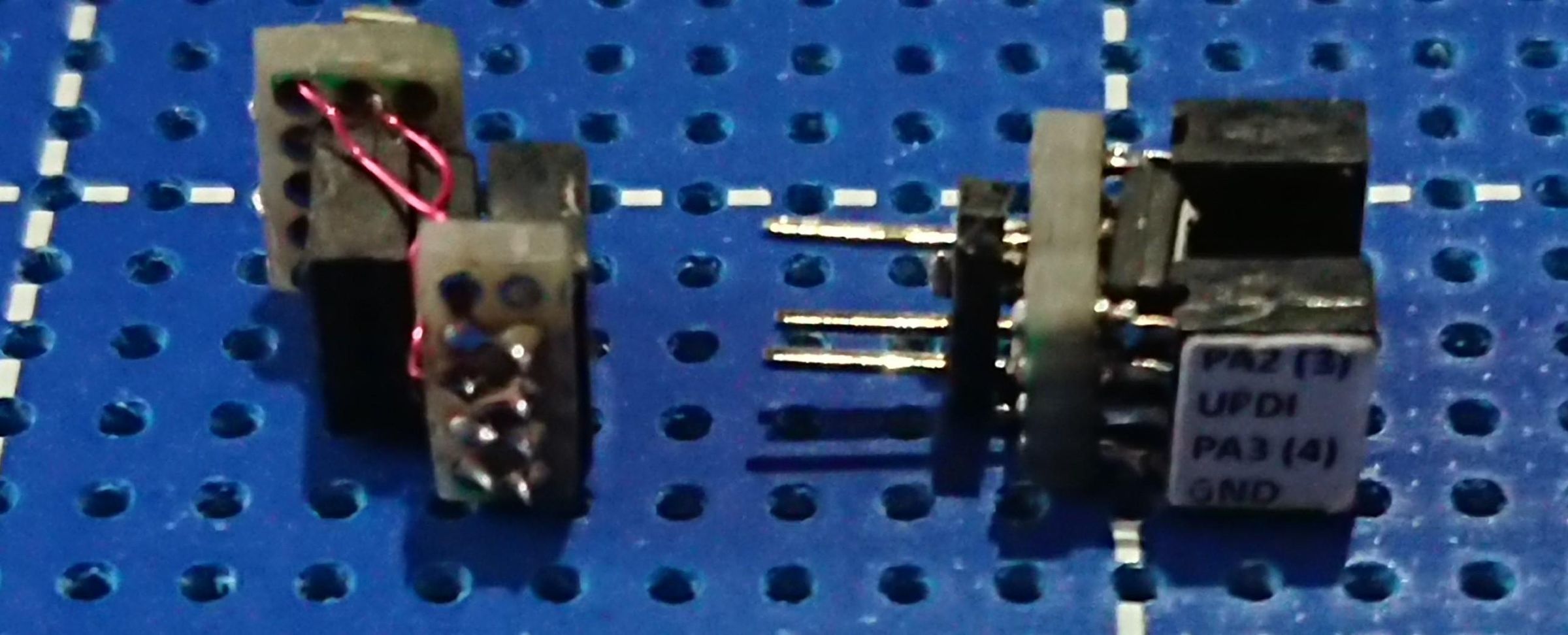 Insanely Small AVR/Arduino Microcontroller Development Board: T402 Atto ...