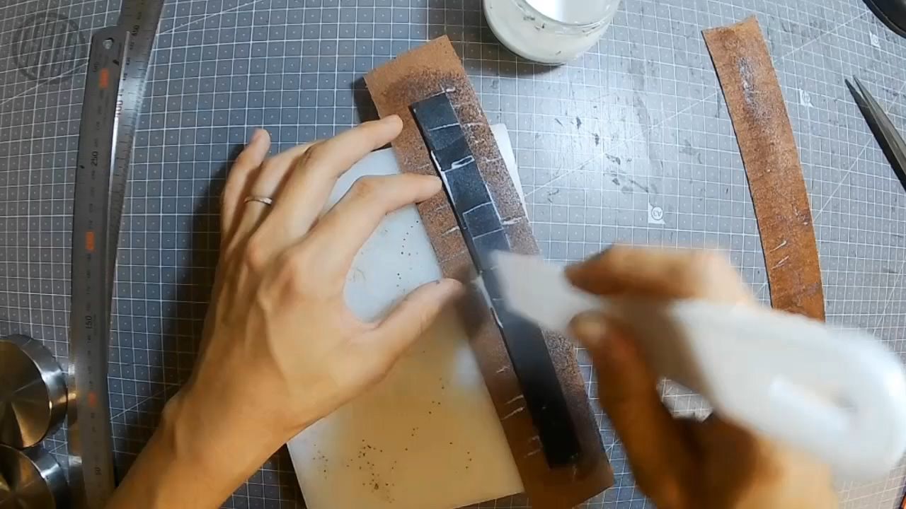 Leather Strap Clutch : 11 Steps (with Pictures) - Instructables