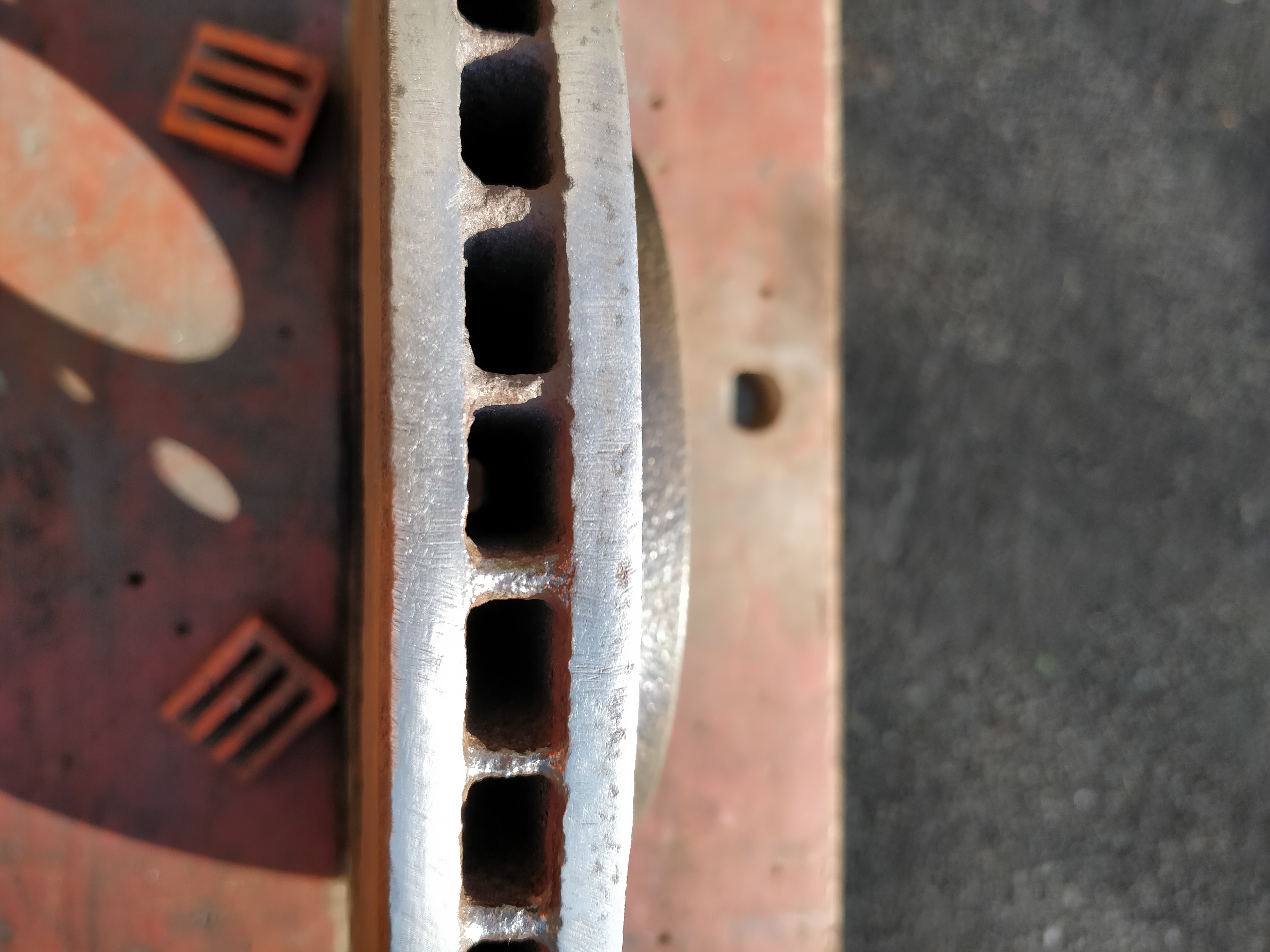 Brake Disc Clock : 8 Steps (with Pictures) - Instructables