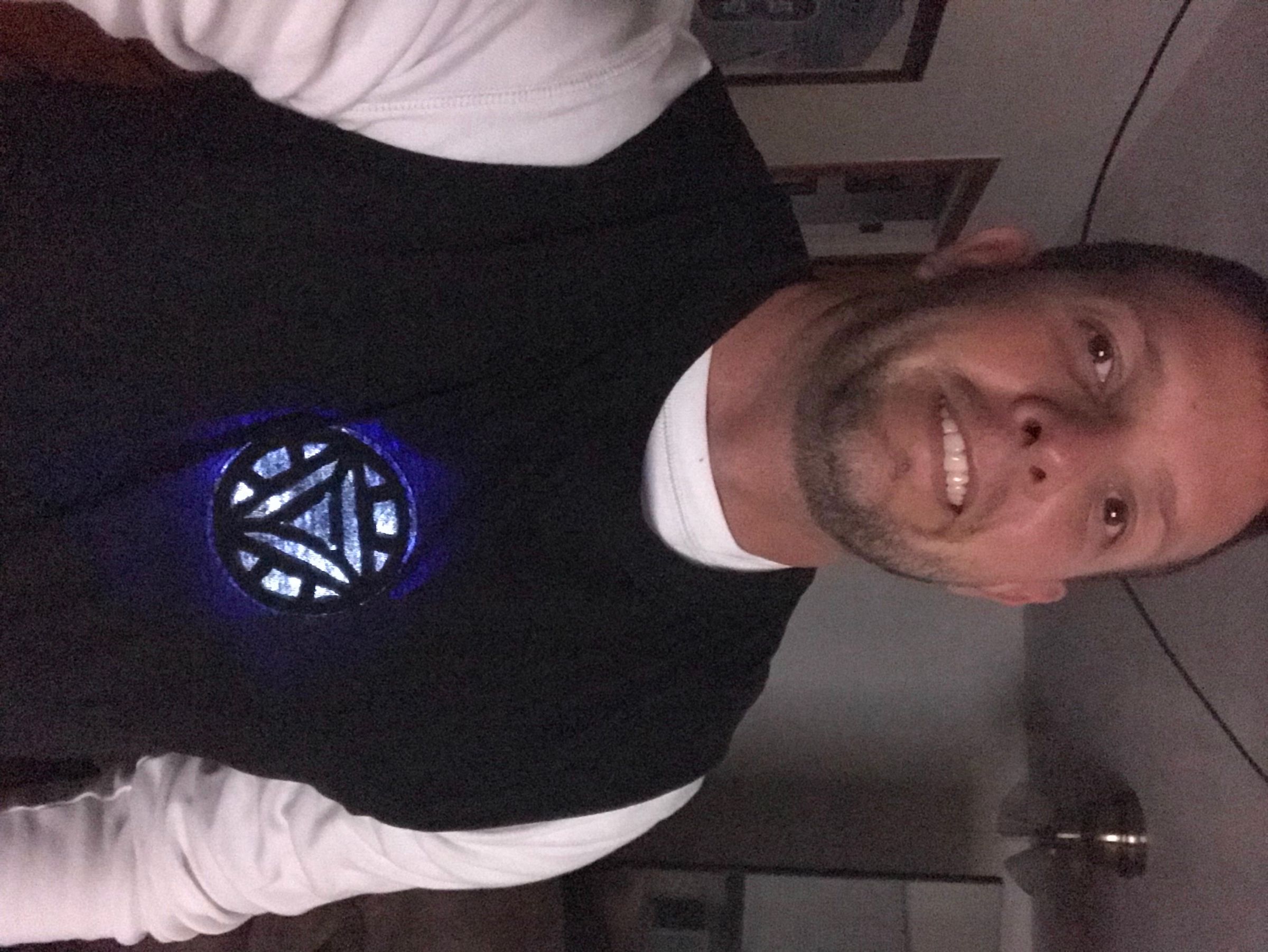 Iron Man Arc Reactor Super Cheap and Easy - Instructables
