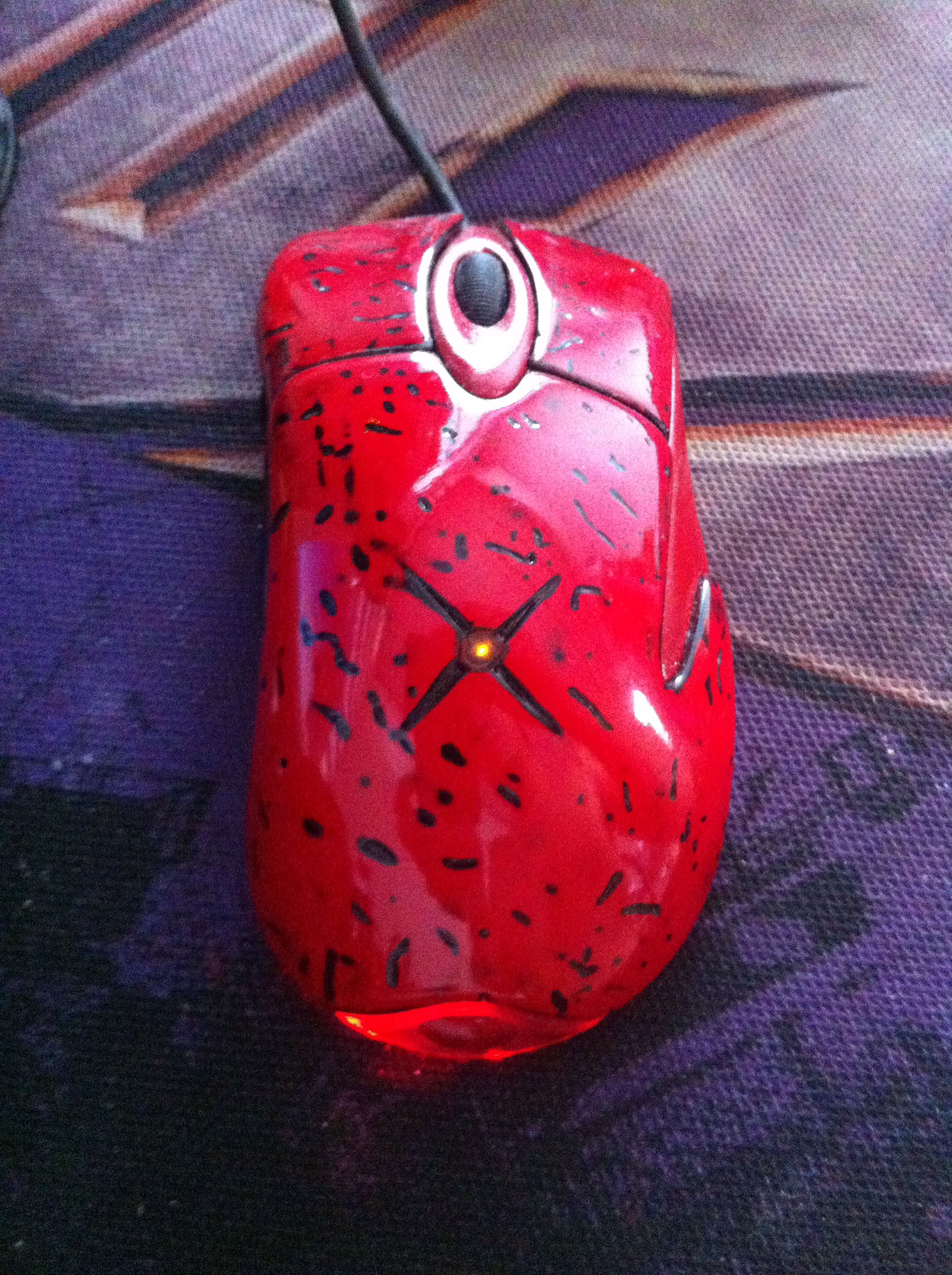L4D2 Logo Gaming Mouse : 5 Steps - Instructables
