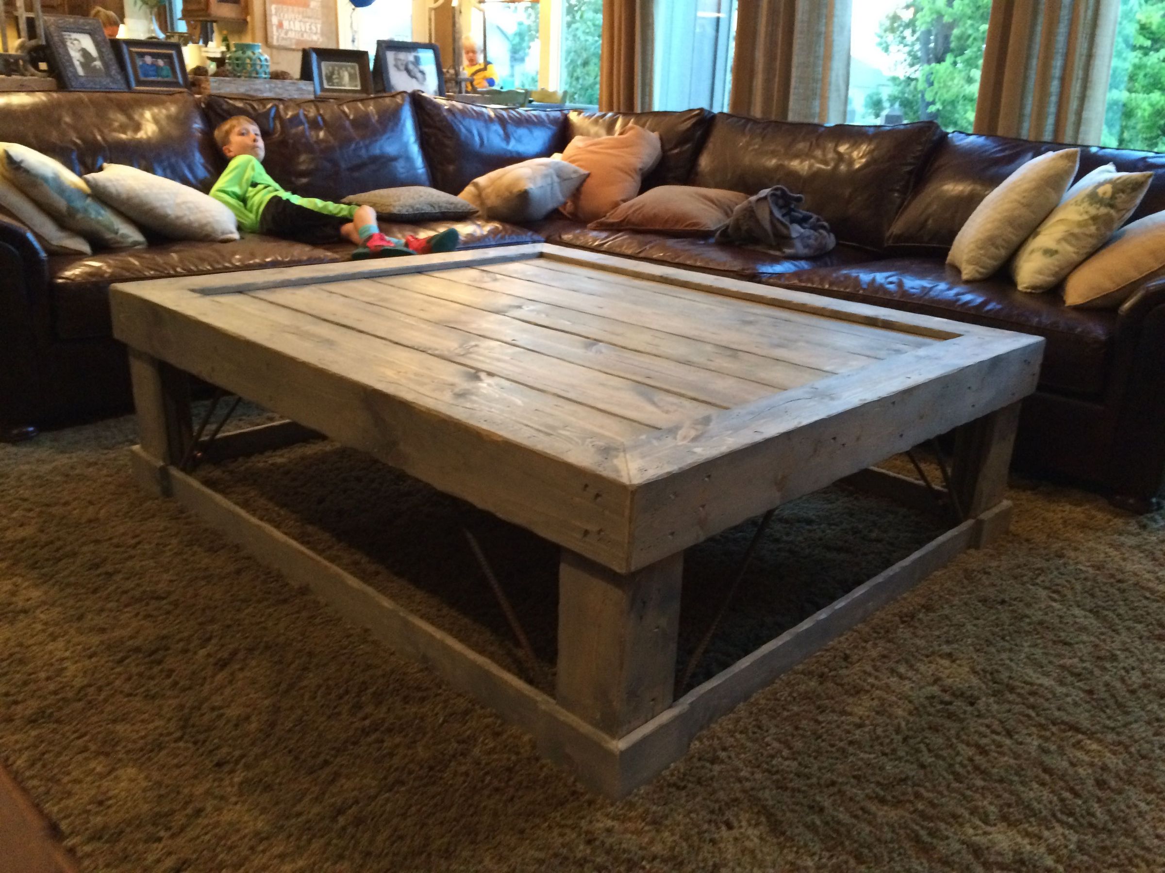 Rustic Table : 8 Steps (with Pictures) - Instructables