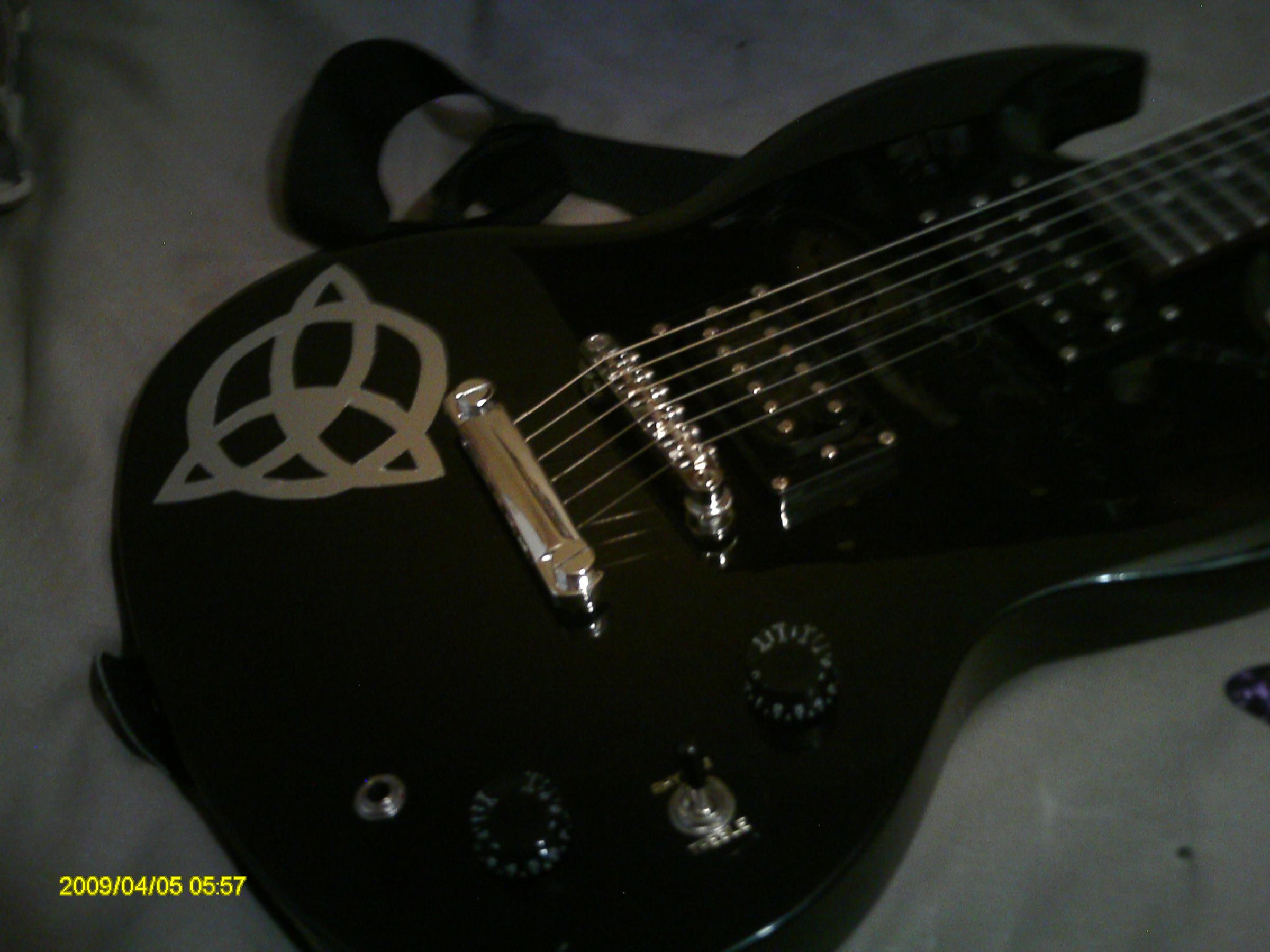 Guitar Decals : 3 Steps - Instructables