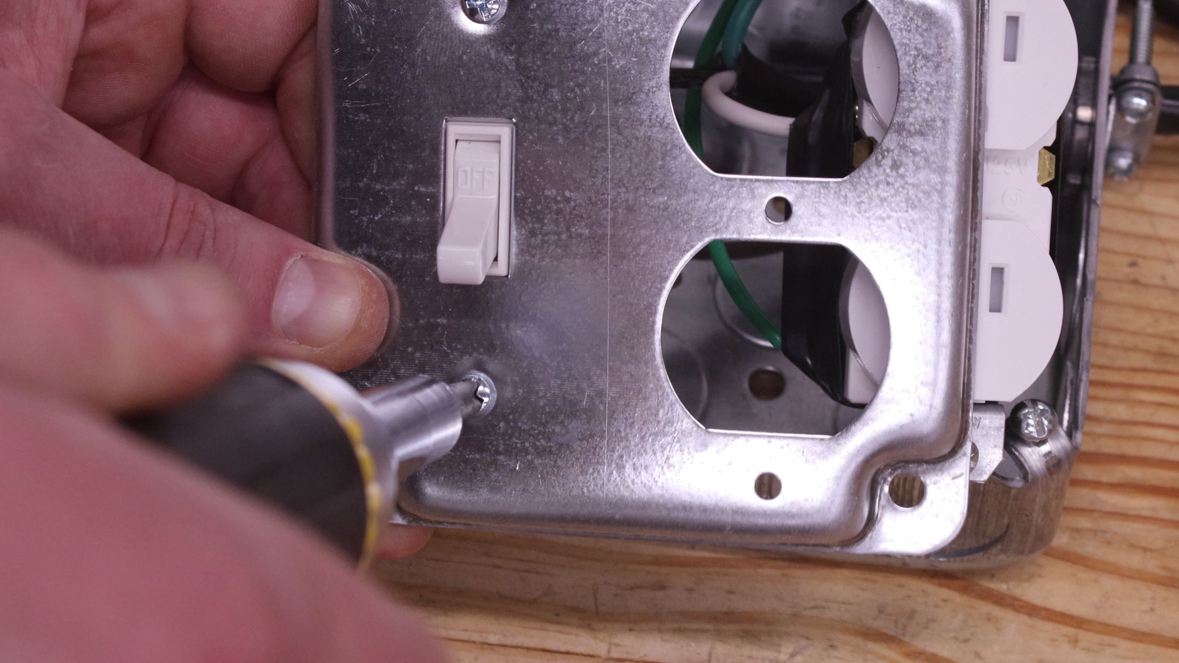 DIY Portable Switched Power Outlet With Extension Cord : 8 Steps (with ...