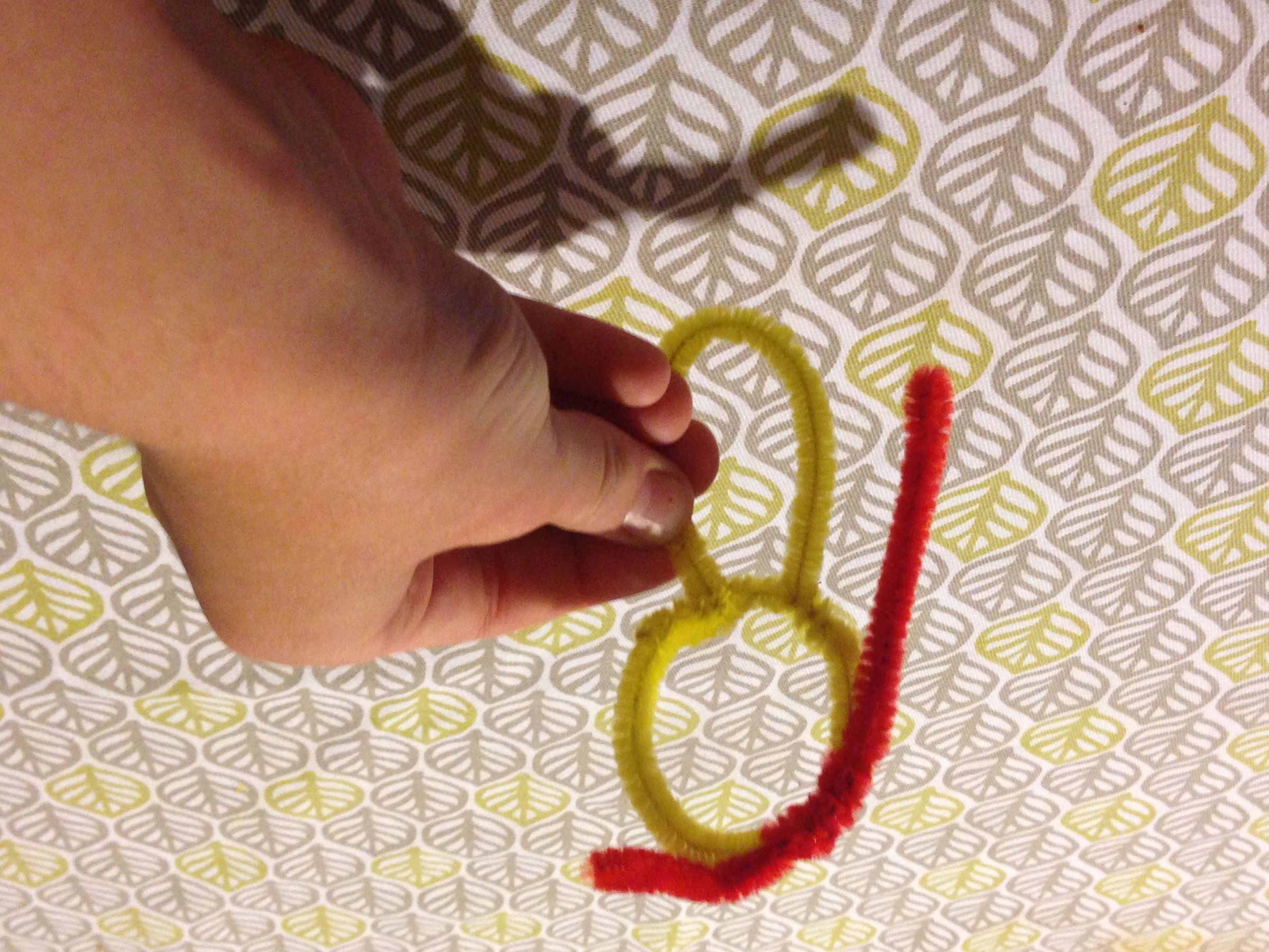 LITTLE MERMAID PIPE CLEANER : 7 Steps - Instructables