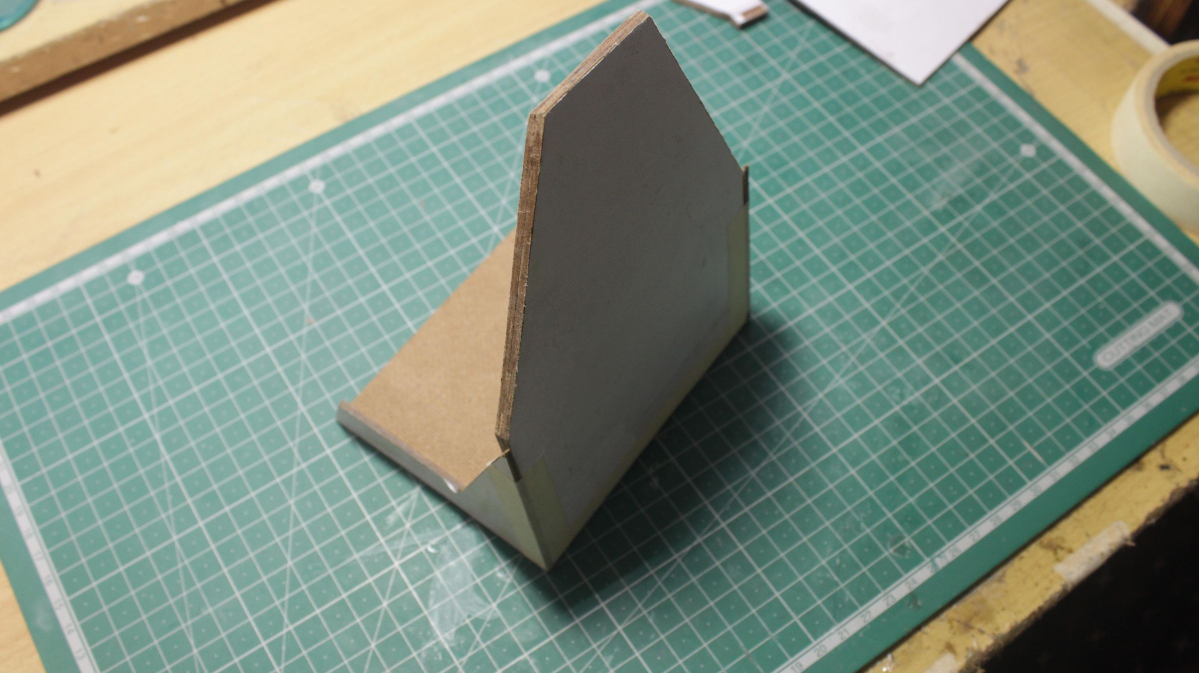 Easy Avengers Smartphone Stand : 14 Steps (with Pictures) - Instructables