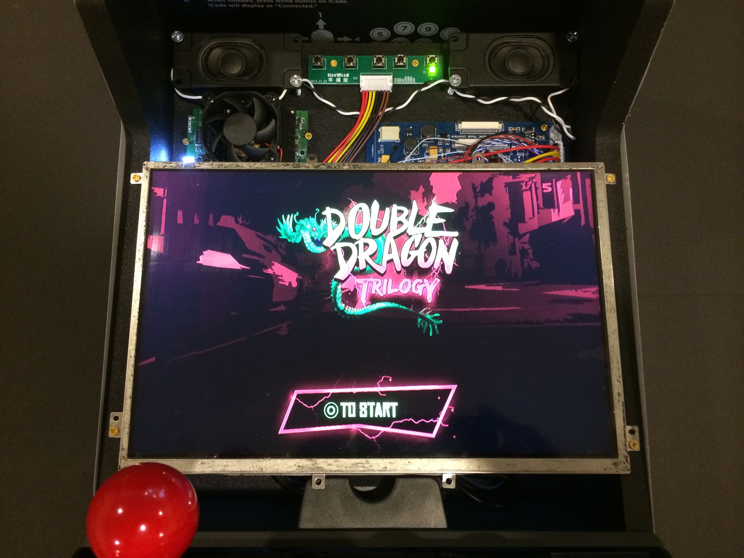 O-Cade: Portable OUYA Mini-Arcade Cabinet With Mobile Charging Station ...