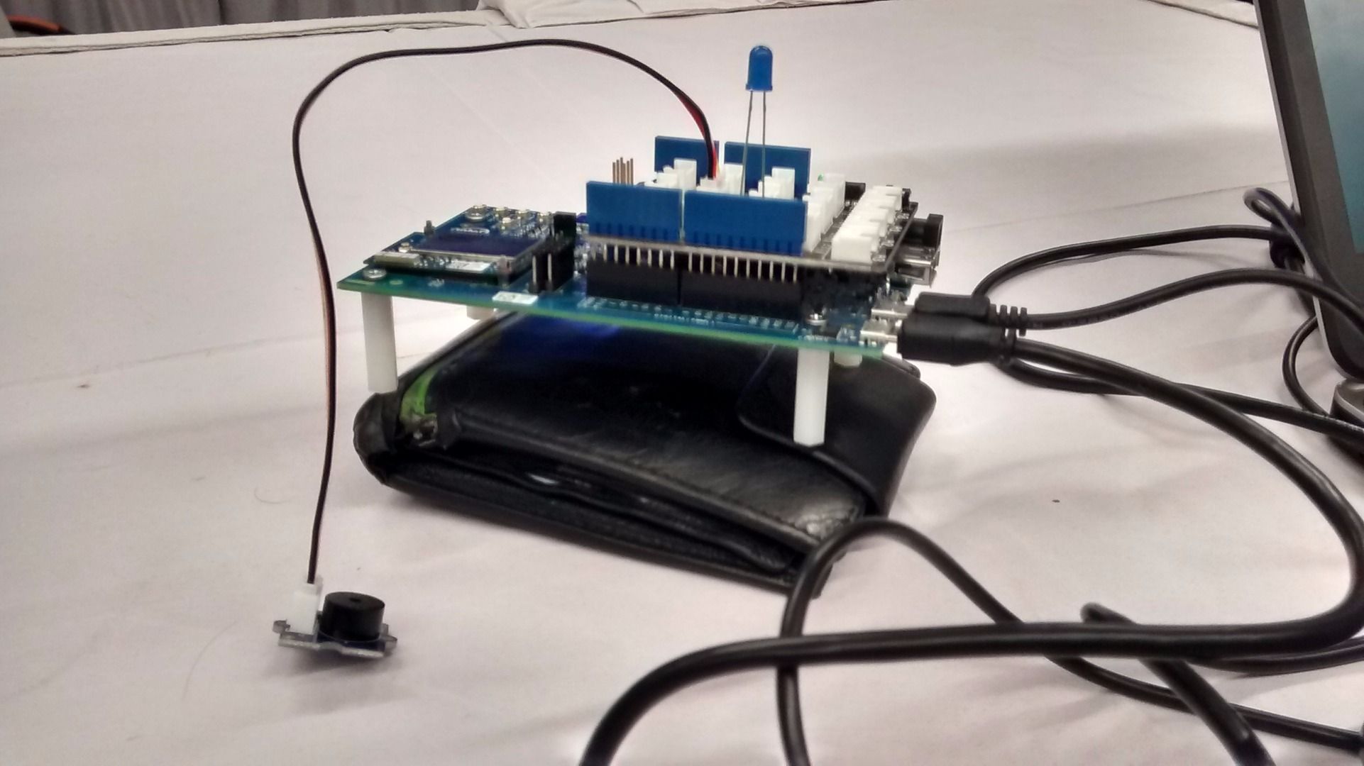 DigiWallet - Your Smart Wallet (Intel IoT) : 9 Steps - Instructables