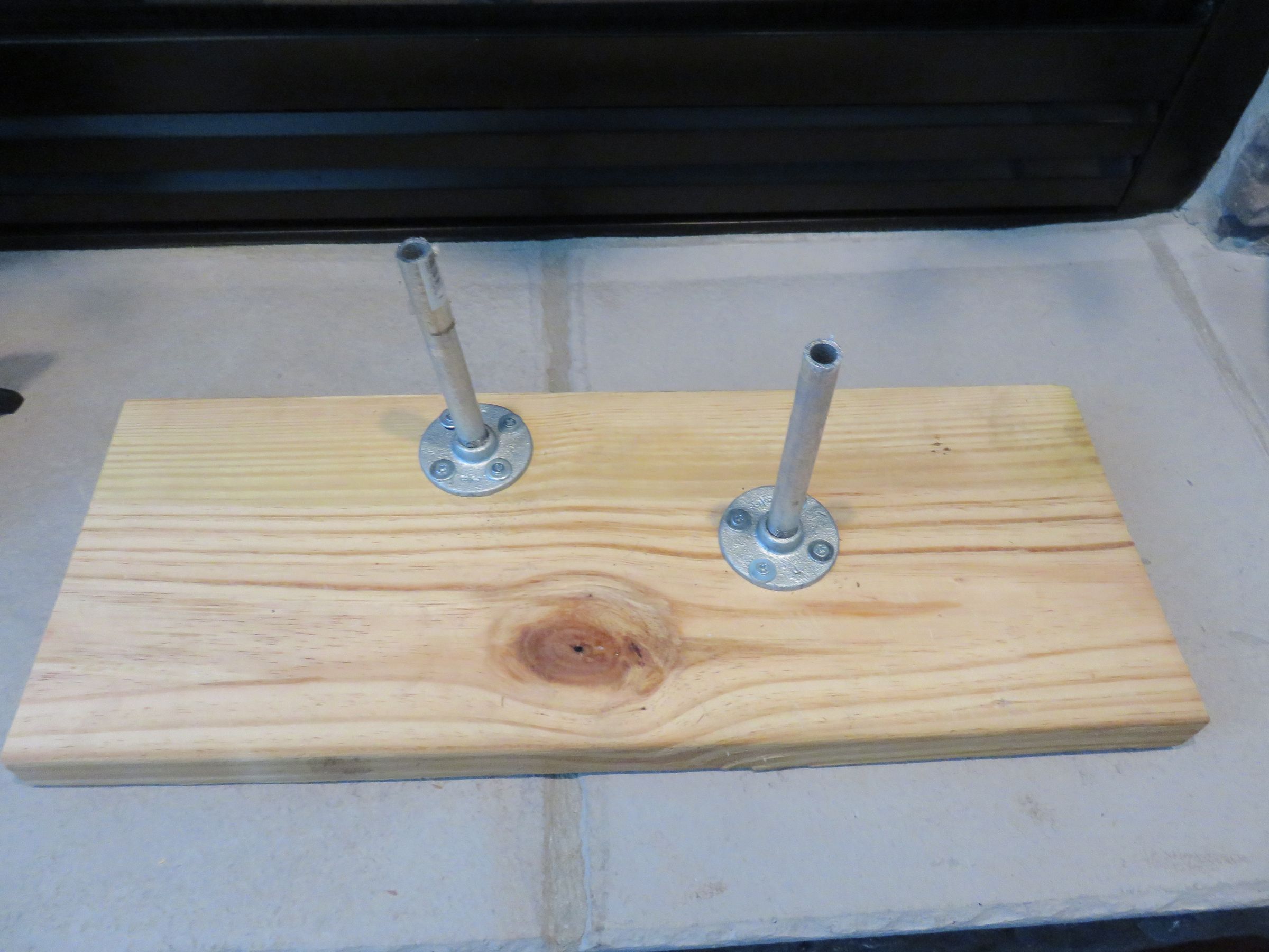 Skeleton Stand : 5 Steps - Instructables