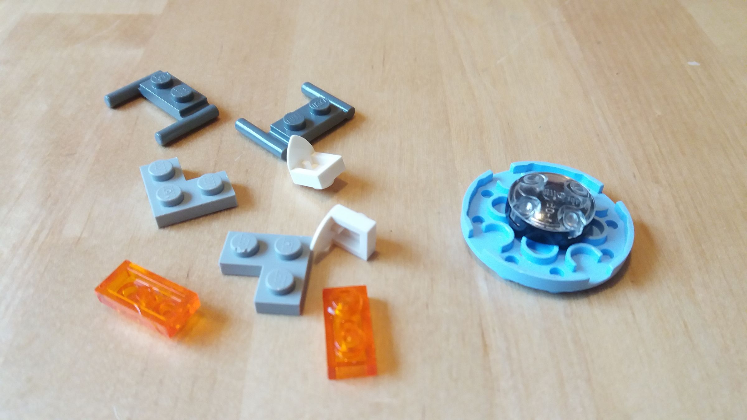 Lego Beyblade (Sampoblade1) : 8 Steps - Instructables