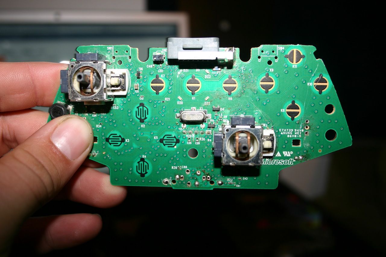 Adding an Internal Mic to a Xbox 360 Controller : 6 Steps - Instructables