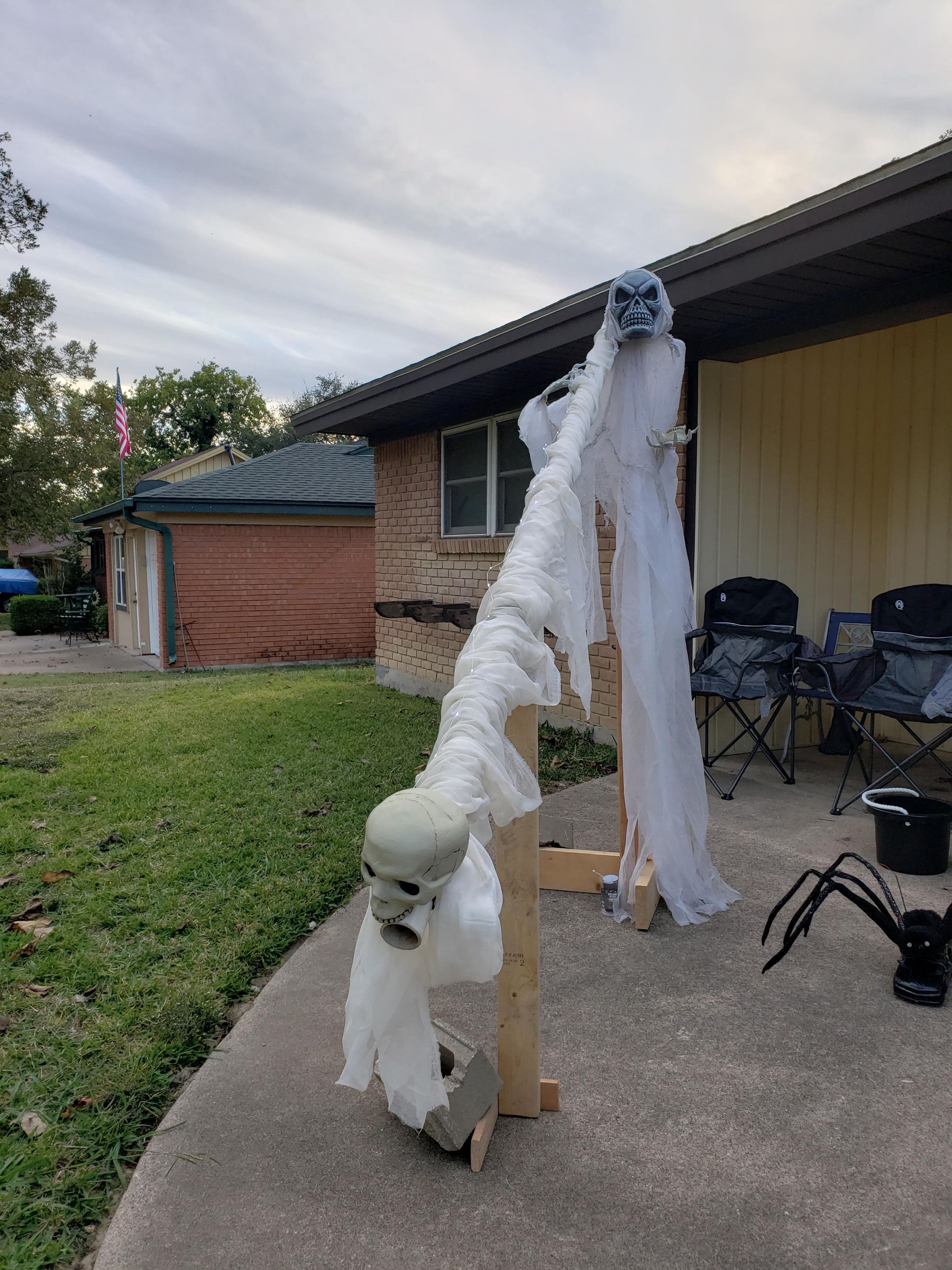 Halloween Candy Slide : 5 Steps (with Pictures) - Instructables