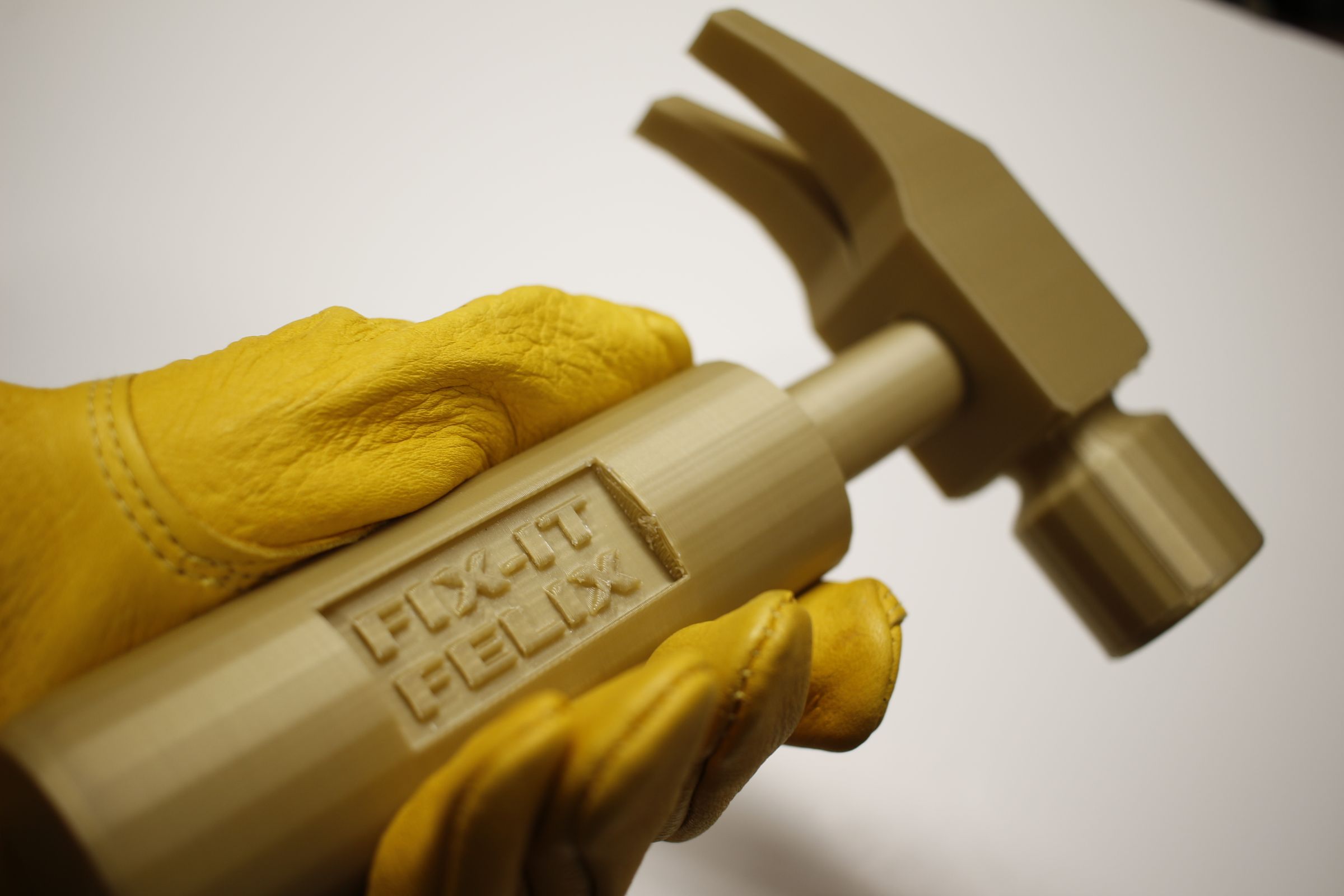 Fix-It Felix, Jr. Cosplay Costume : 4 Steps (with Pictures) - Instructables