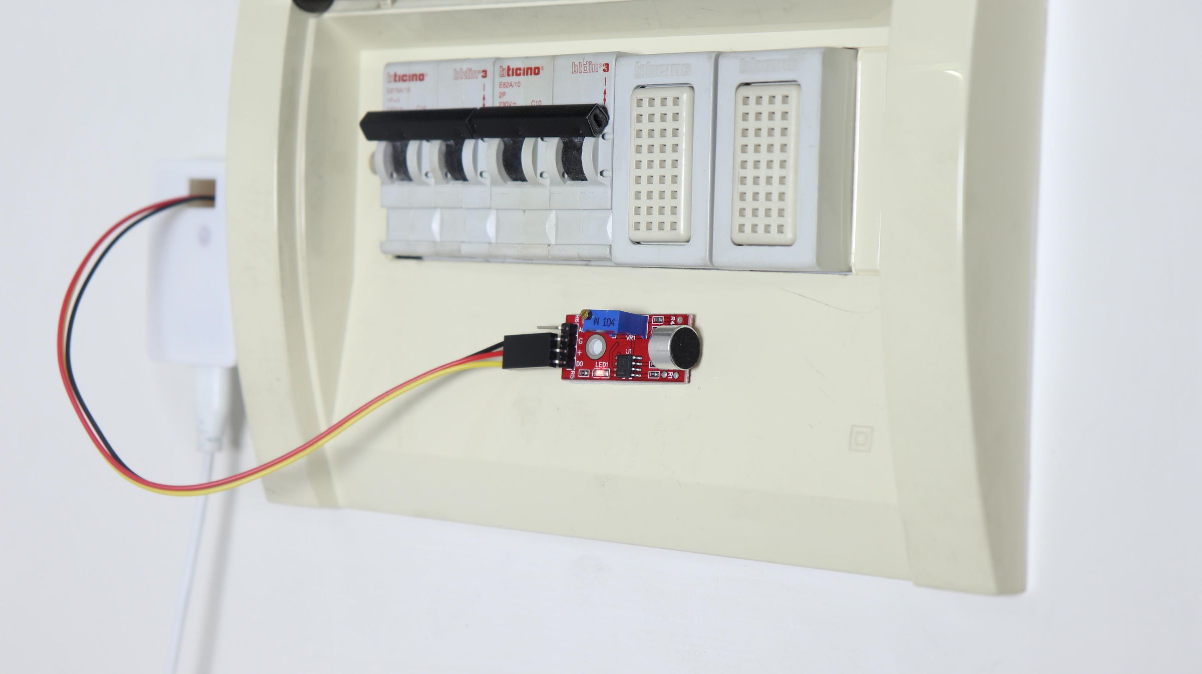 Make Your Doorbell Smart With an ESP8266 : 7 Steps (with Pictures ...