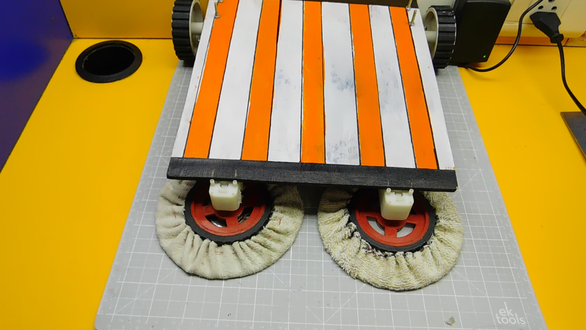 CleanSweep- the Floor Cleaning Robot! : 12 Steps (with Pictures ...