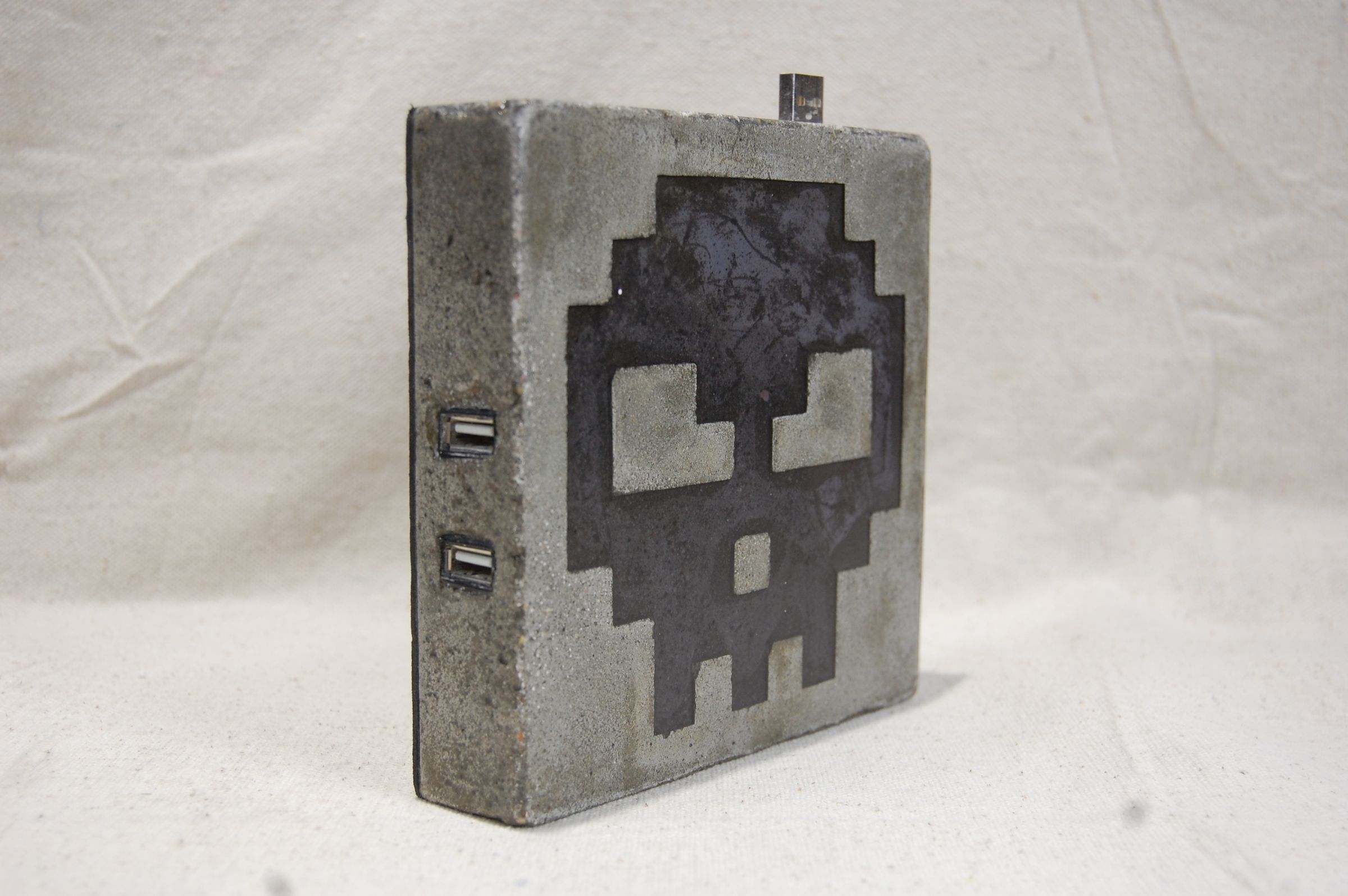 The 8-Bit Skull Concrete USB Hub : 11 Steps (with Pictures) - Instructables