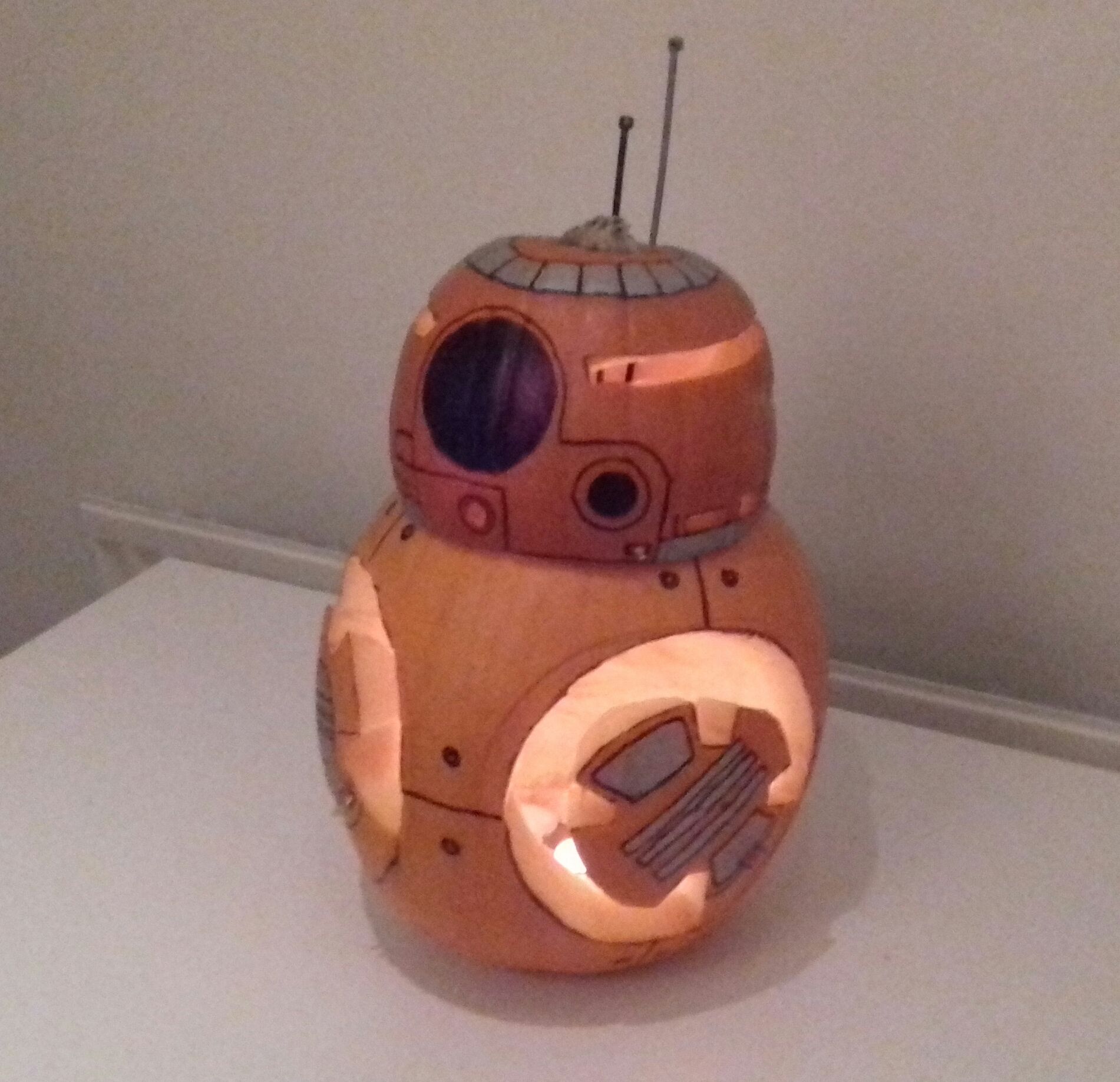 BB-8 Pumpkin... Aka the Rise of Skywalker Is Coming! : 3 Steps (with ...