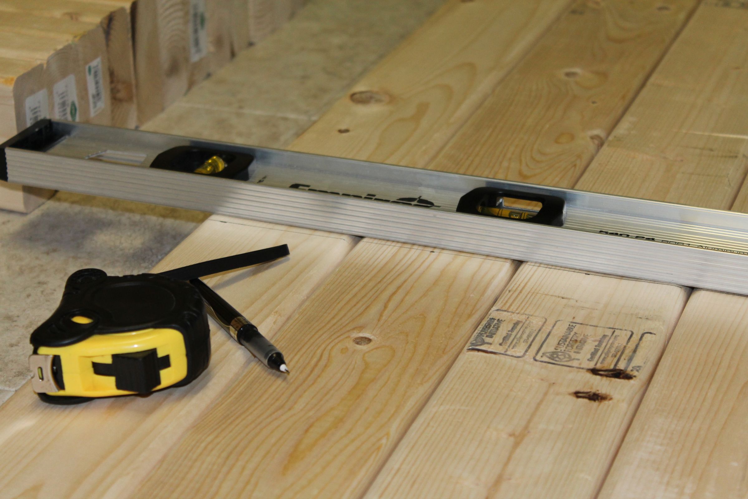 Cheap Storage Shelves : 9 Steps (with Pictures) - Instructables