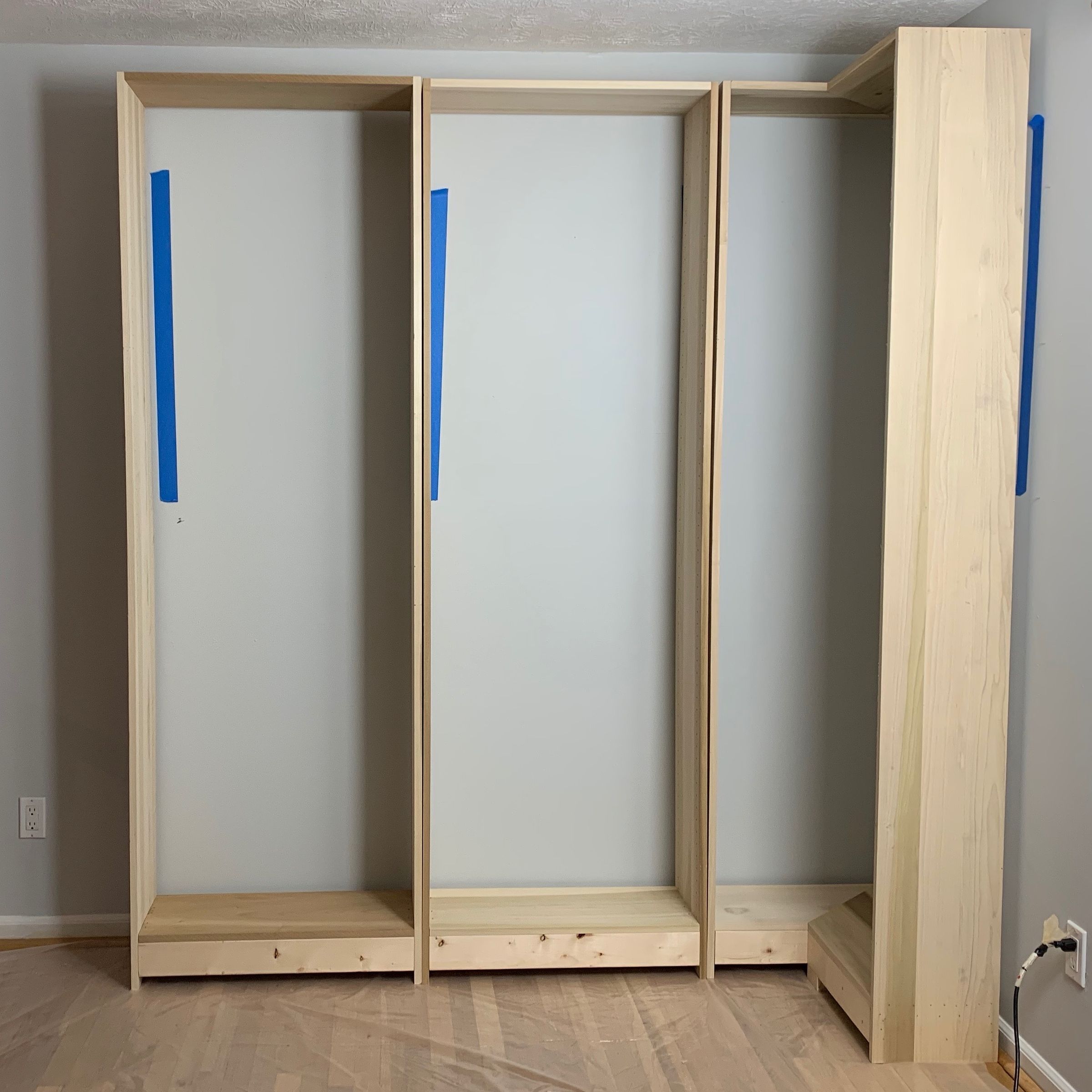 Build Your Own Hardwood Built-In Bookcases! : 8 Steps (with Pictures ...