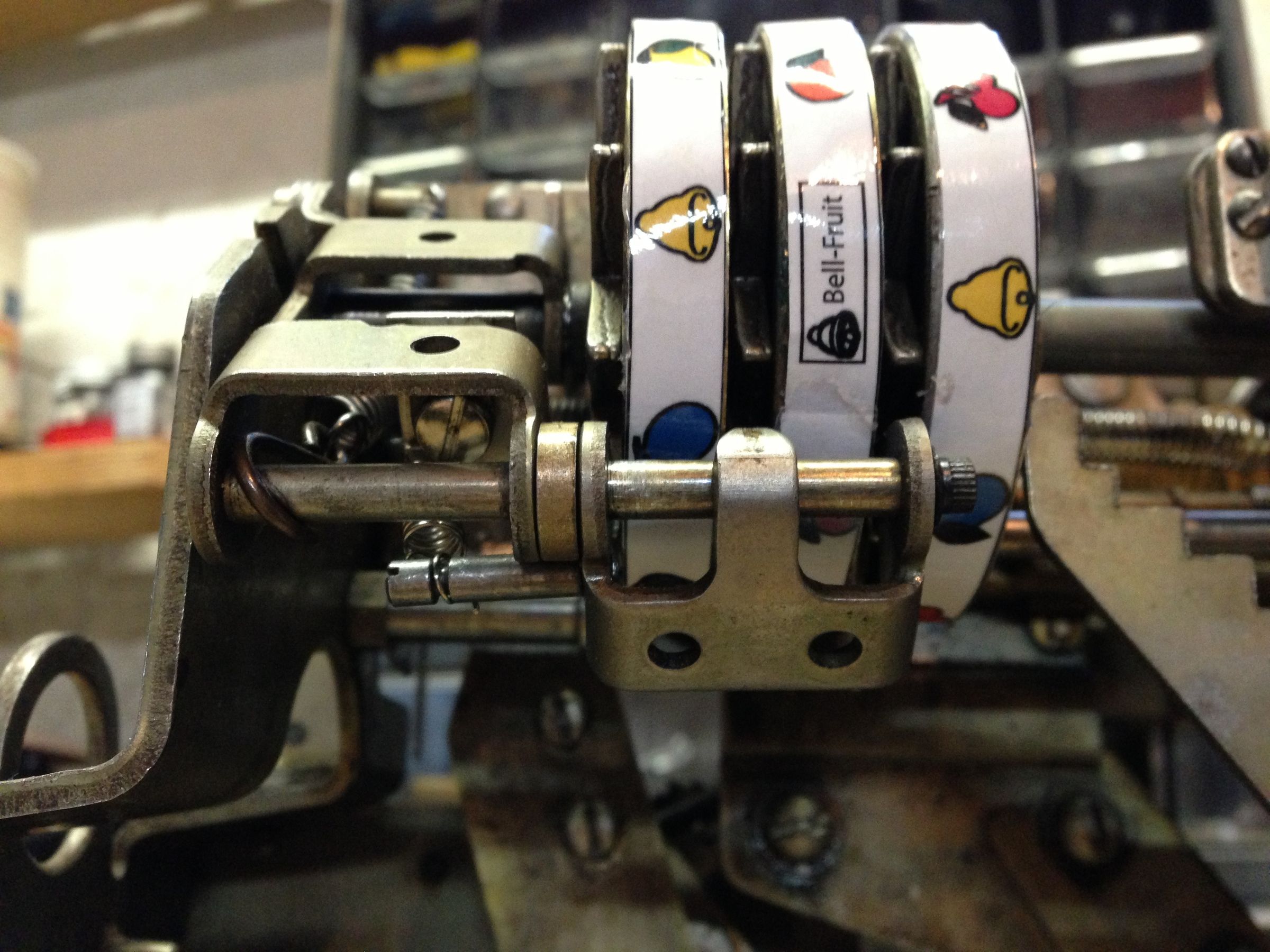 Mills Vest Pocket Slot Machine Restoration : 19 Steps (with Pictures ...