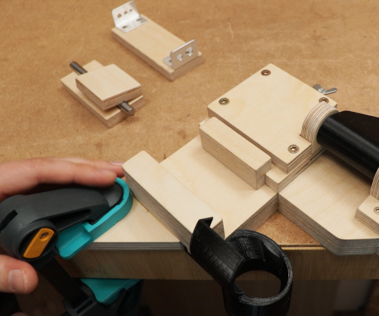 Make PERFECT CUTS With This DIY Dremel Cutting Station : 15 Steps (with ...