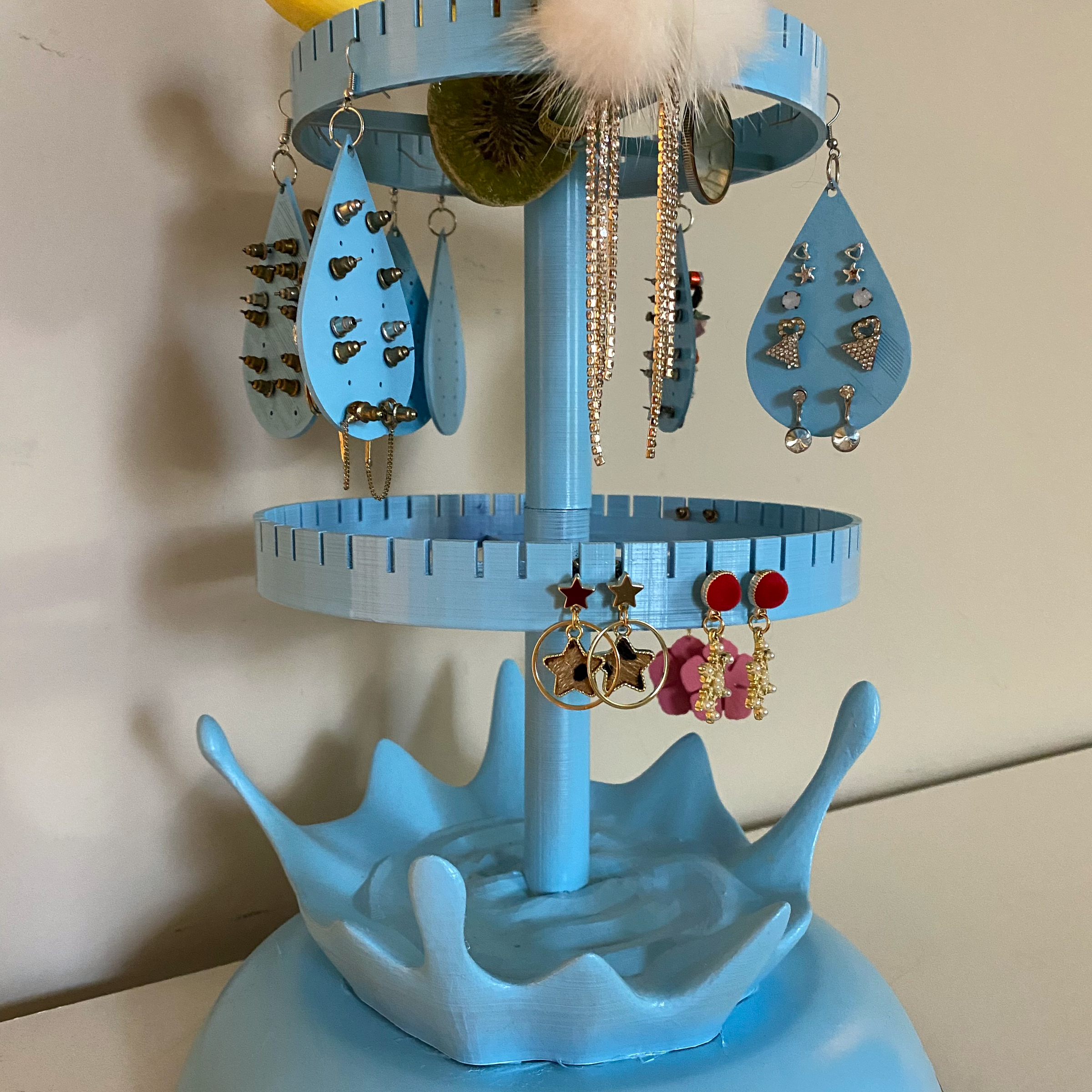 "Raining" Jewelry Display : 10 Steps (with Pictures) - Instructables