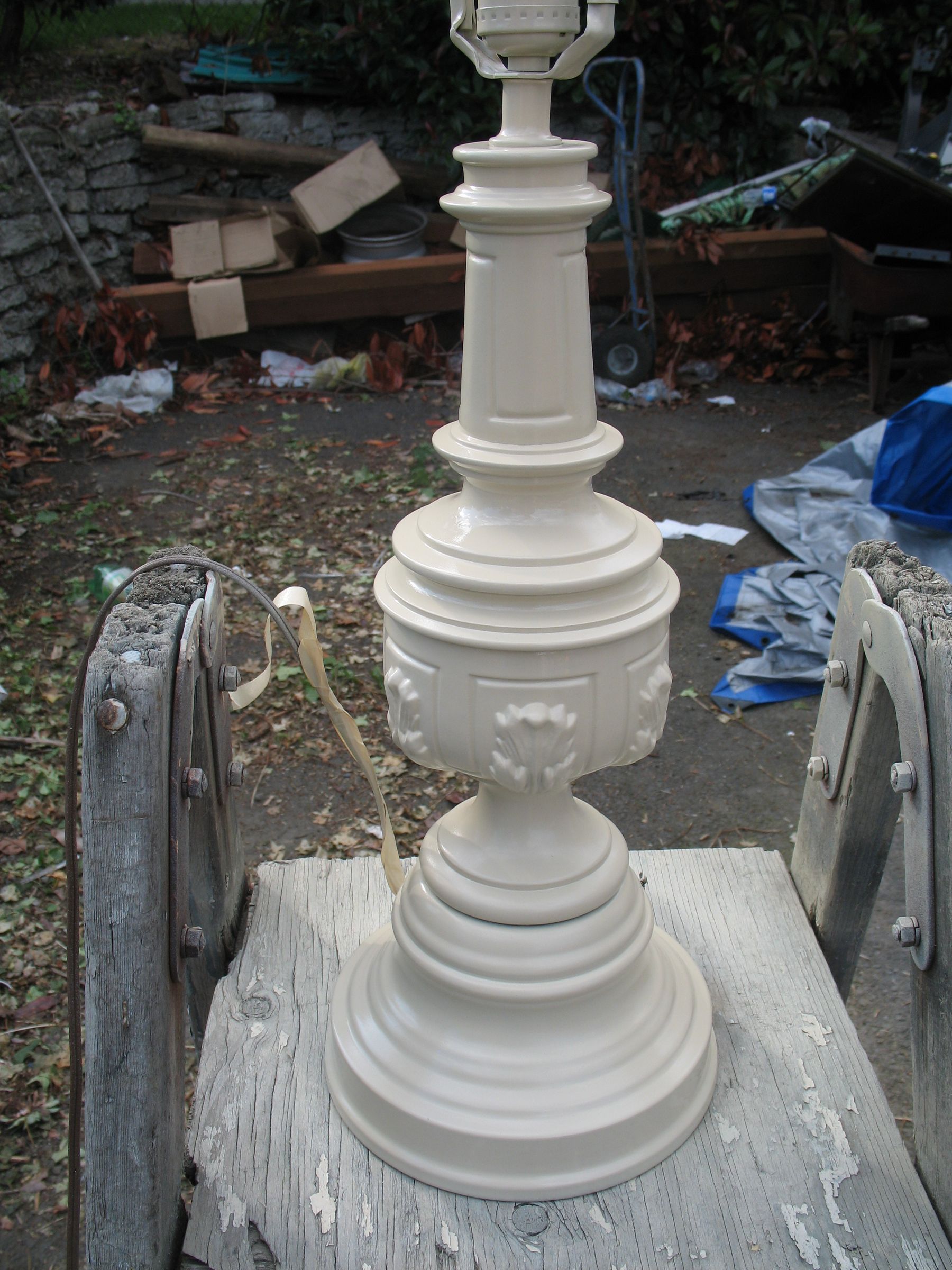 Give Old Ugly Lamps New Life : 6 Steps - Instructables