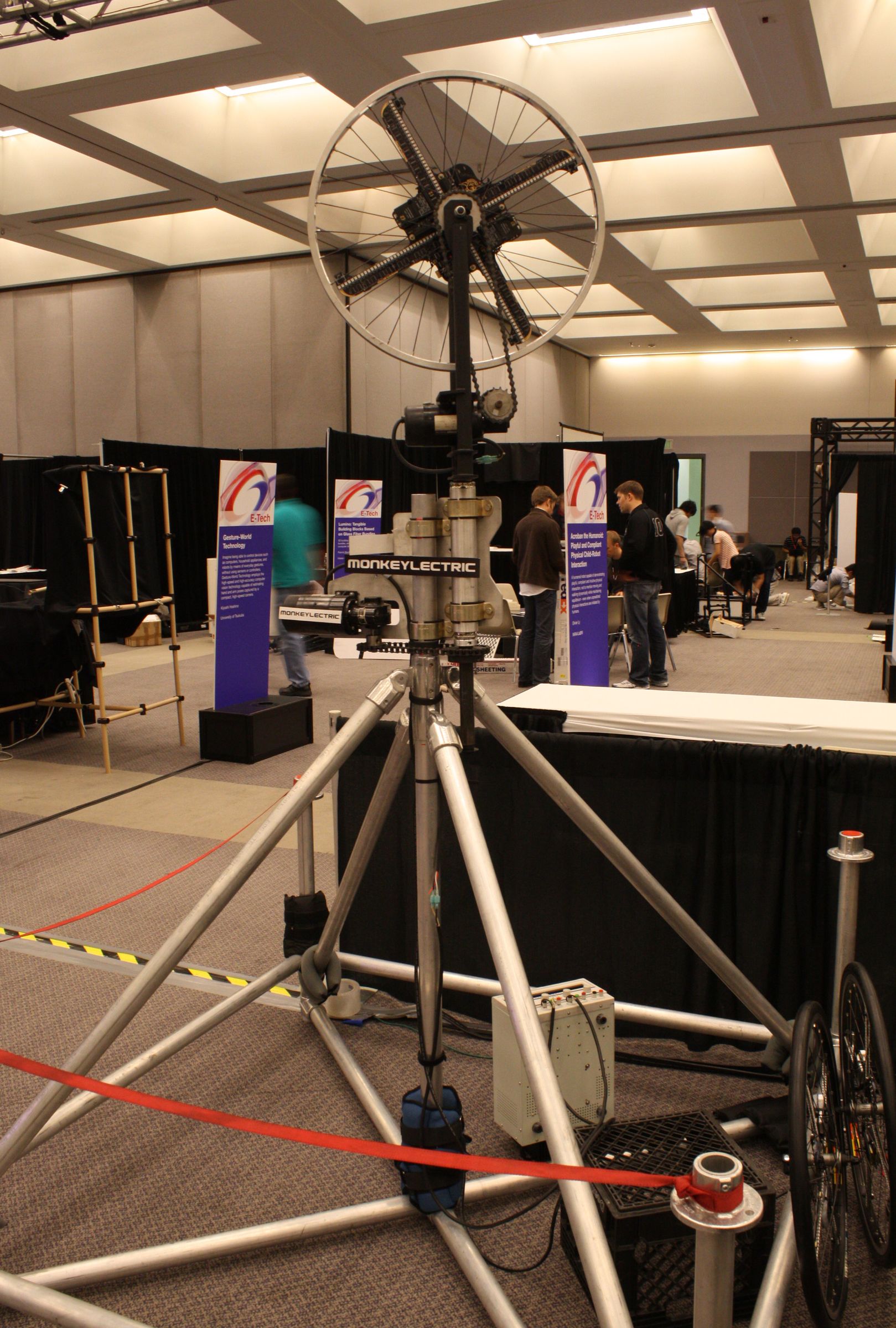 N00tron 3D Spherical Volumetric Display - Interactive Exhibit : 15 ...