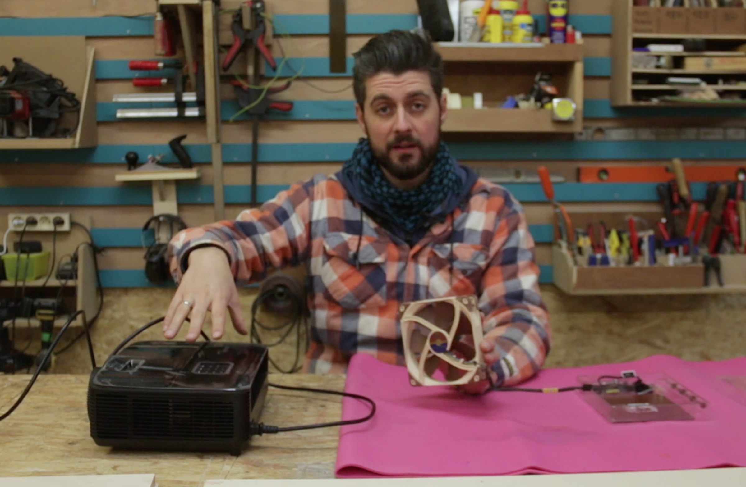 Coffee Table Projector Hush Box : 7 Steps - Instructables