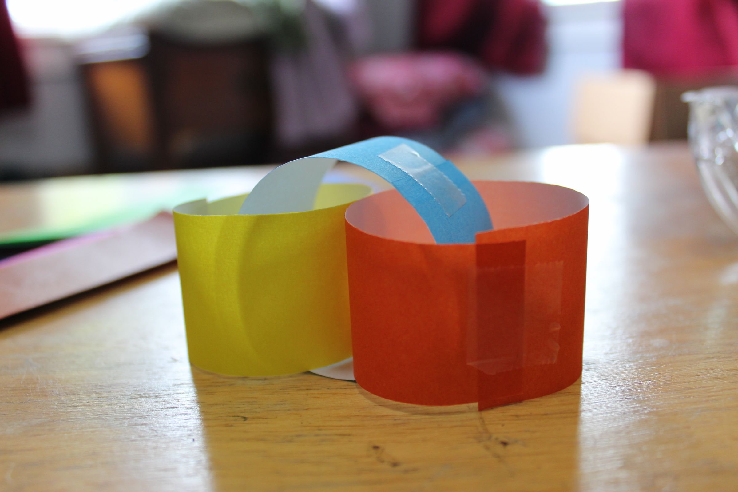 Colorful Linked Decorations : 6 Steps - Instructables