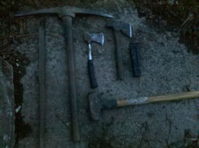 Splitting Black Locust Logs With Wedges : 7 Steps (with Pictures ...