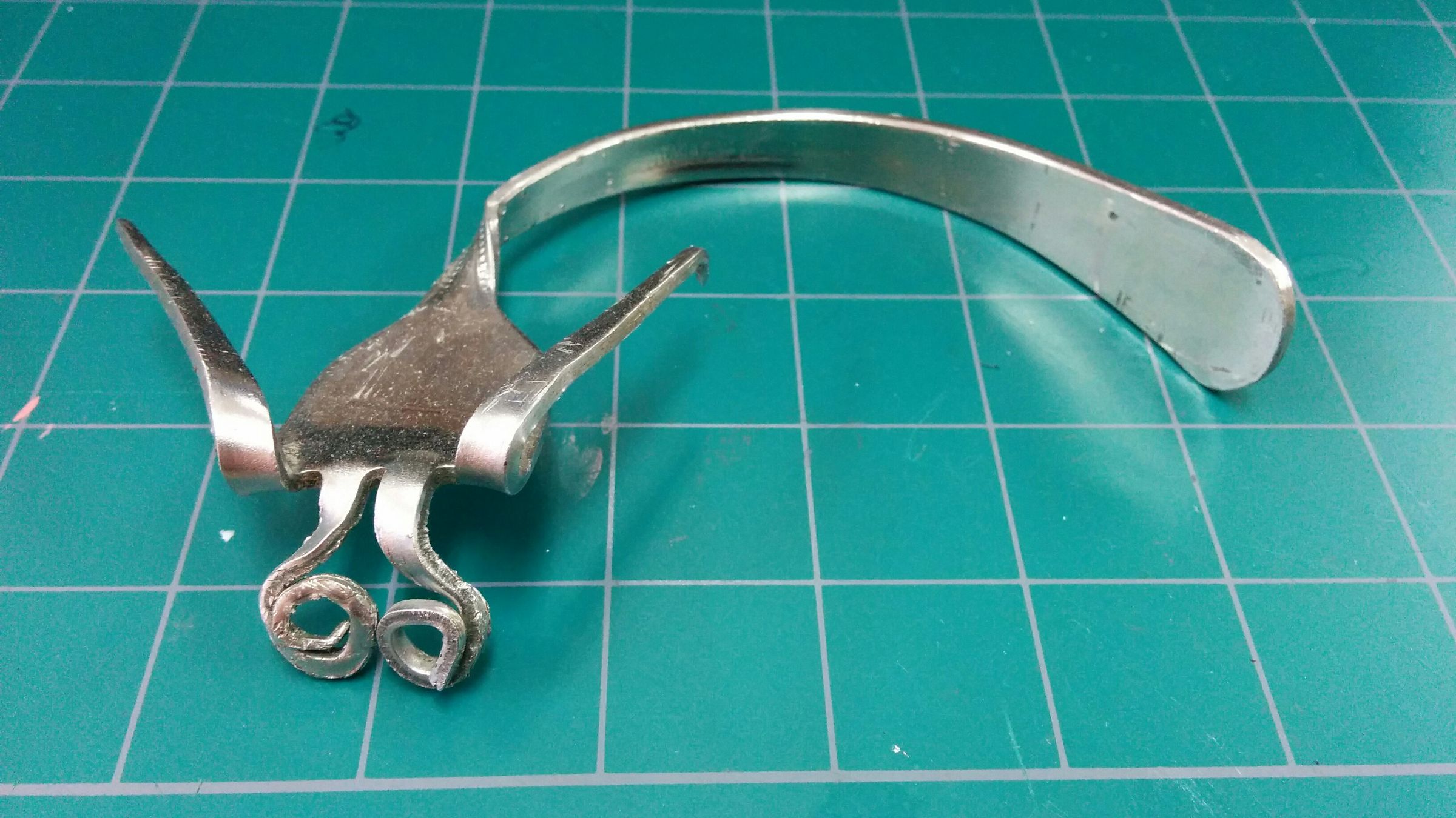 Center of Gravity 'Fork Dragon' : 5 Steps (with Pictures) - Instructables