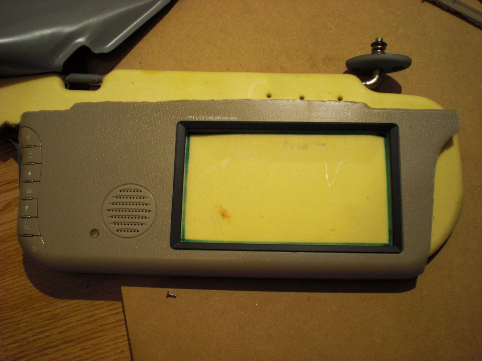 My Source of 7" LCD Display ( New & Cheap LCD SUN VISOR ) : 7 Steps ...