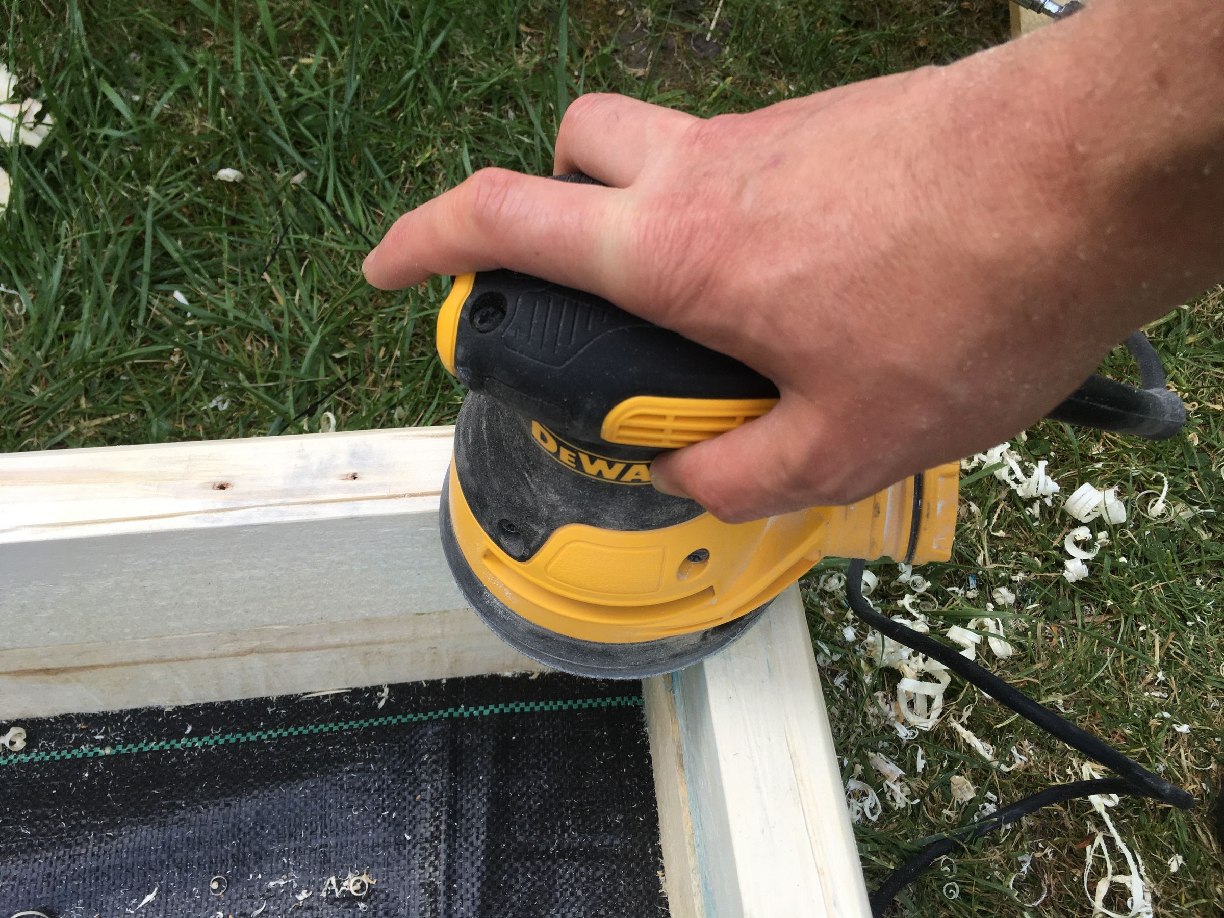 Pallet Sand Pit - DIY in 2 Hours From 2 Pallets! : 12 Steps (with ...