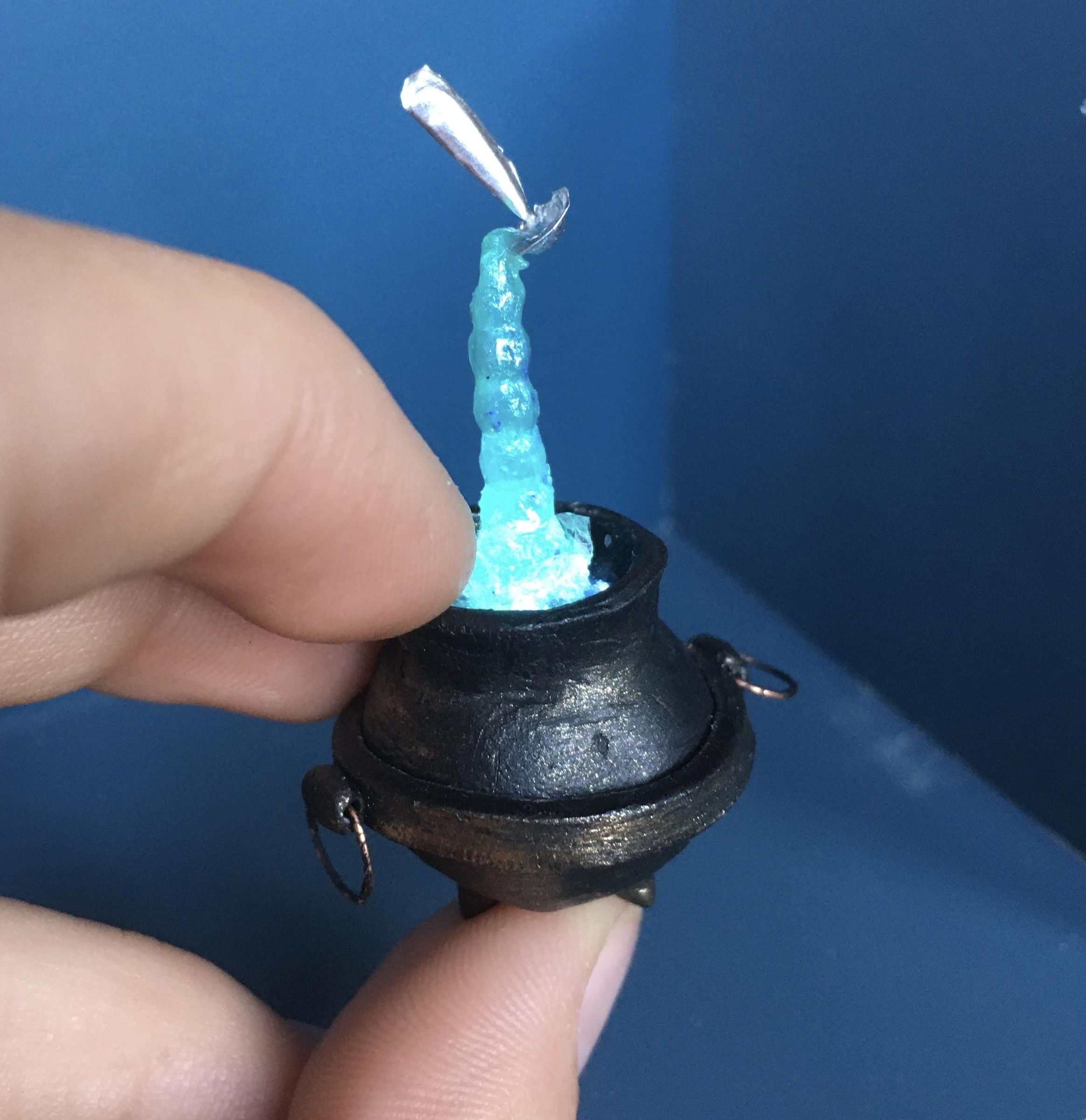 DIY Miniature Cauldron With a Spooky Potion That Glows : 9 Steps (with ...
